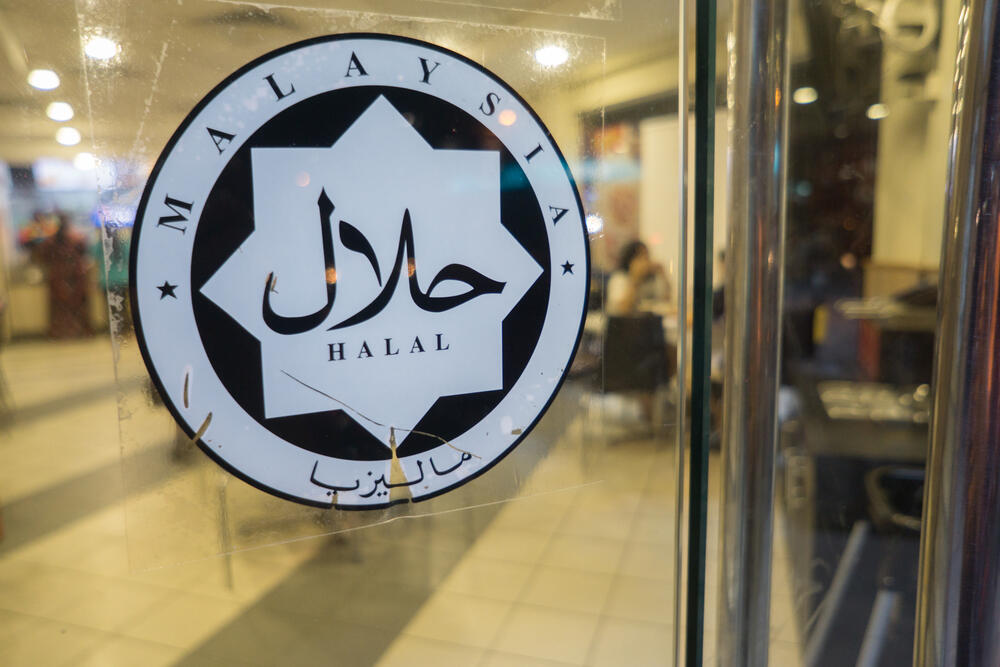 Are Malaysian Stores Selling Fake 'Halal' Meat? | Al Bawaba