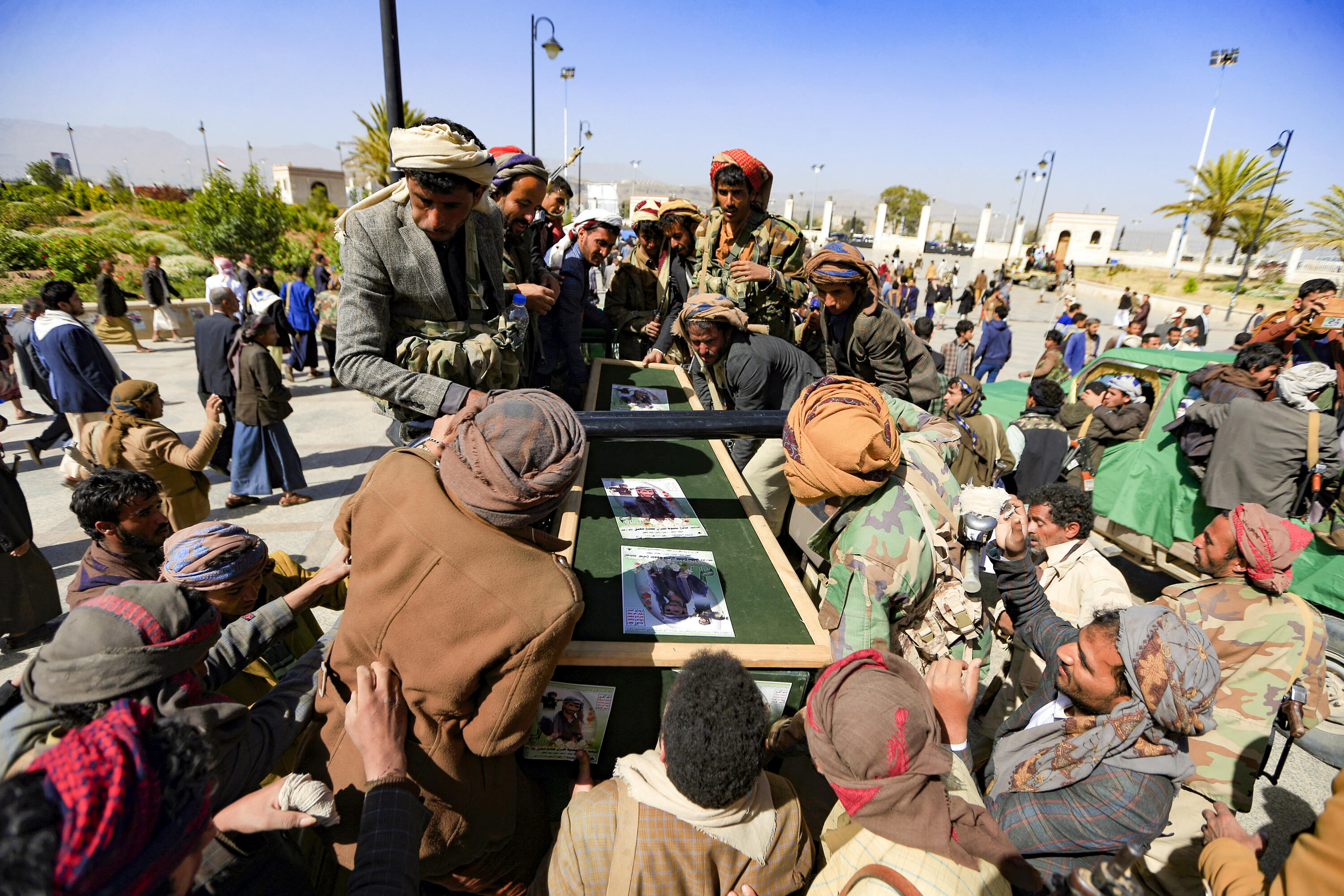 'Yemenis Out!': How Are Saudis Responding To Houthi Escalations? | Al ...