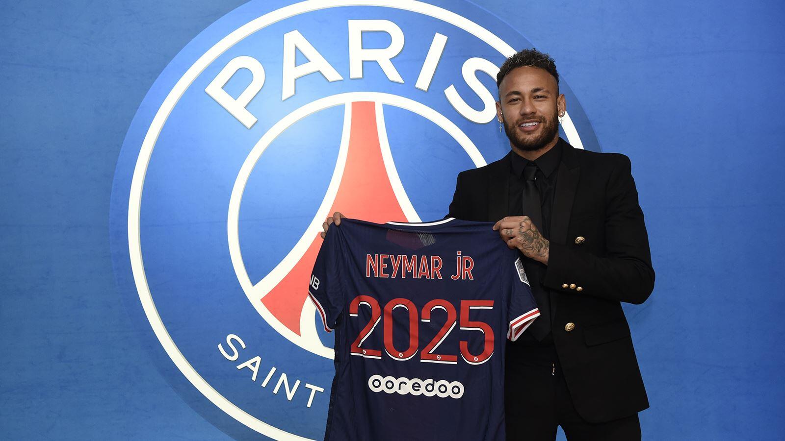 Neymar Extends Contract with PSG Until 2025 | Al Bawaba