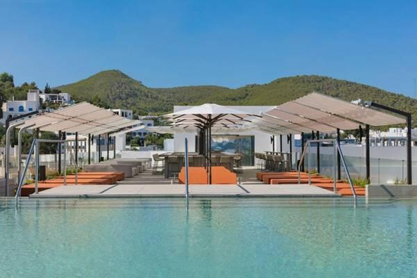 W Ibiza Opens With The Launch Of The New Adults Only Rooftop Bar, Glow ...