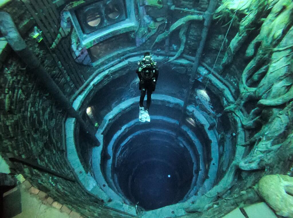 Dubai's 'Sunken City' is The Deepest Swimming Pool on The Planet! | Al ...