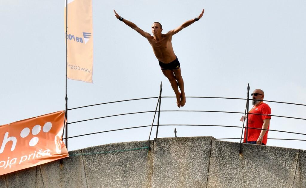 Old Bridge Diving Competition Held in Mostar | Al Bawaba