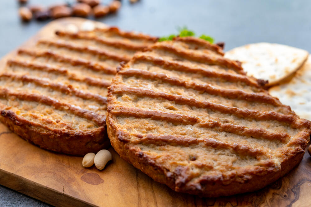 UK Restaurant Sells Vegan Fake Steaks For £20 to £30 | Al Bawaba