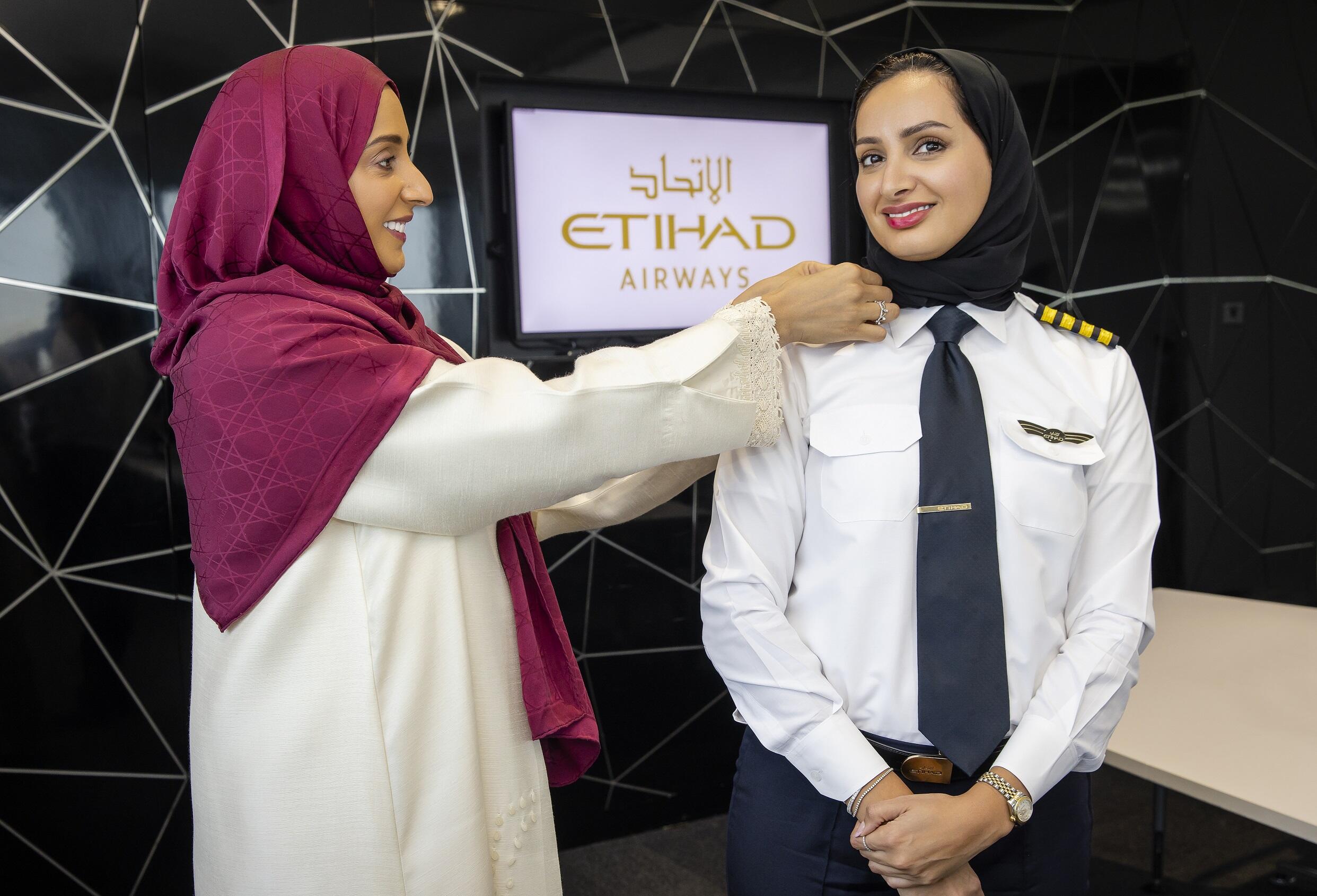 Etihad Pilot Makes History as UAE’s First Female Emirati Captain in ...