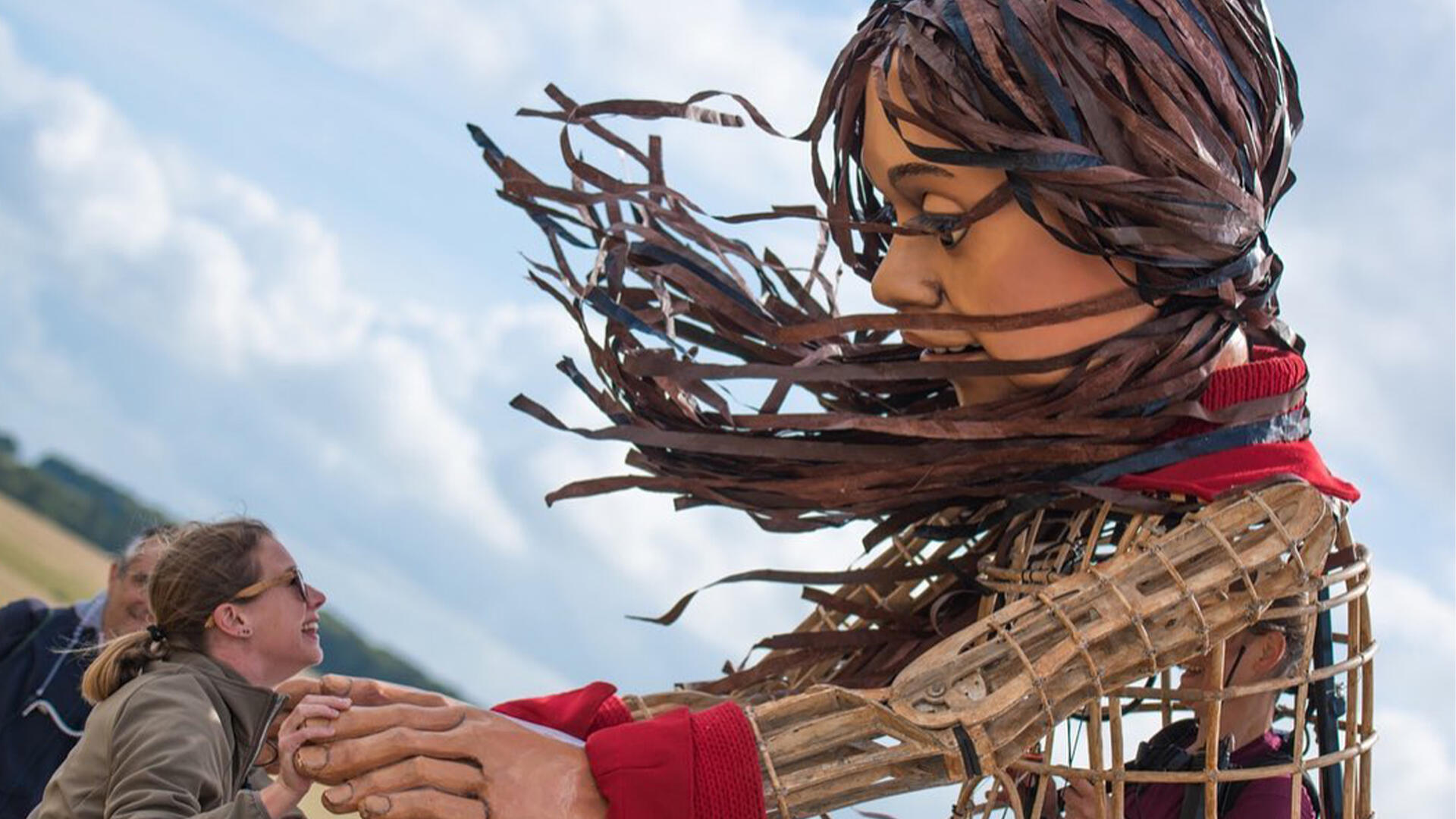 Little Amal Leaves to New York Searching for Uncle Samir | Al Bawaba