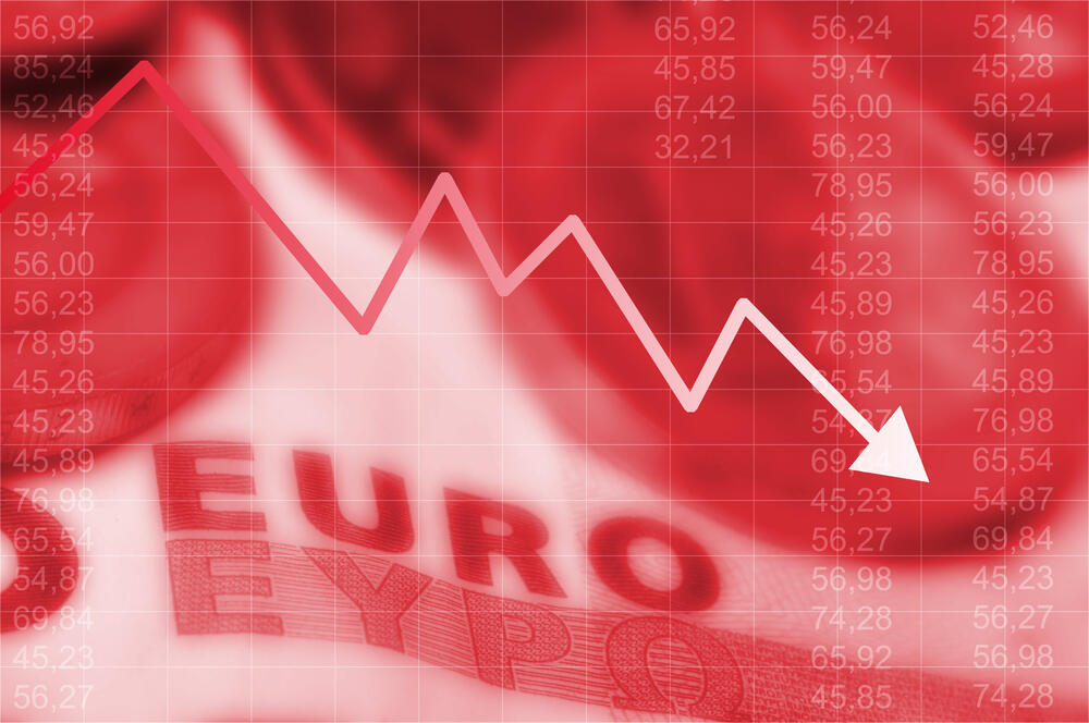Euro Plummets Below 99 Cents, Lowest Rate in Two Decades | Al Bawaba
