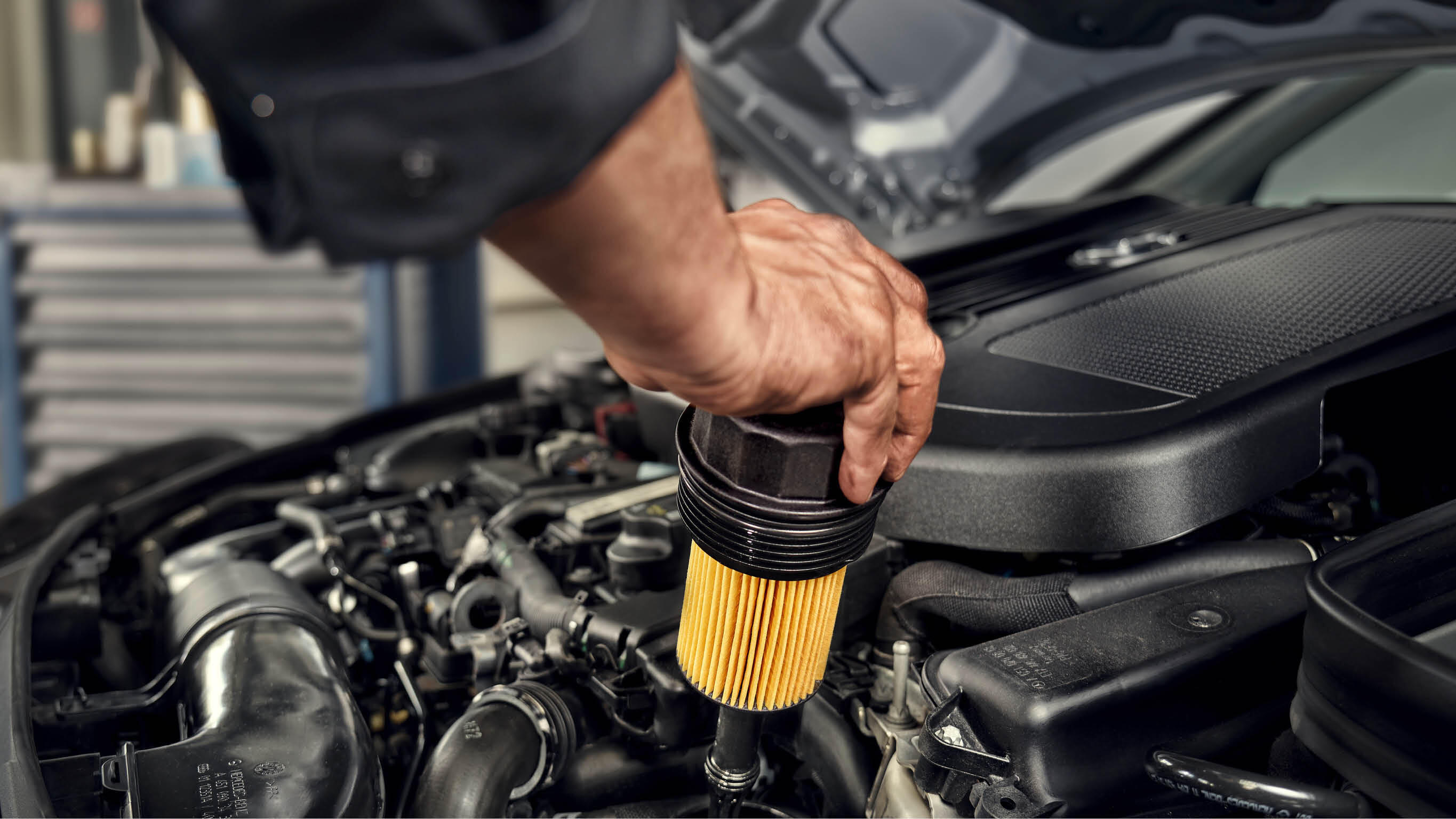 Mercedes-Benz Oman Celebrates Oman’s 52nd National Day with 55% ...