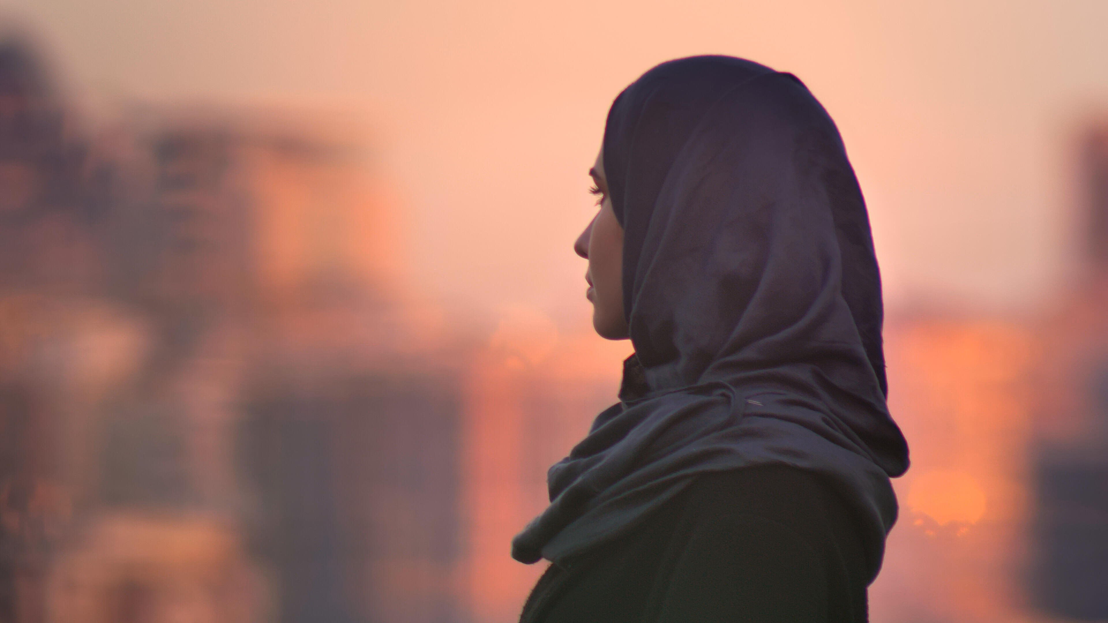 Canadian Who Assaulted a Muslim Woman Gets 16 Months in Jail | Al Bawaba