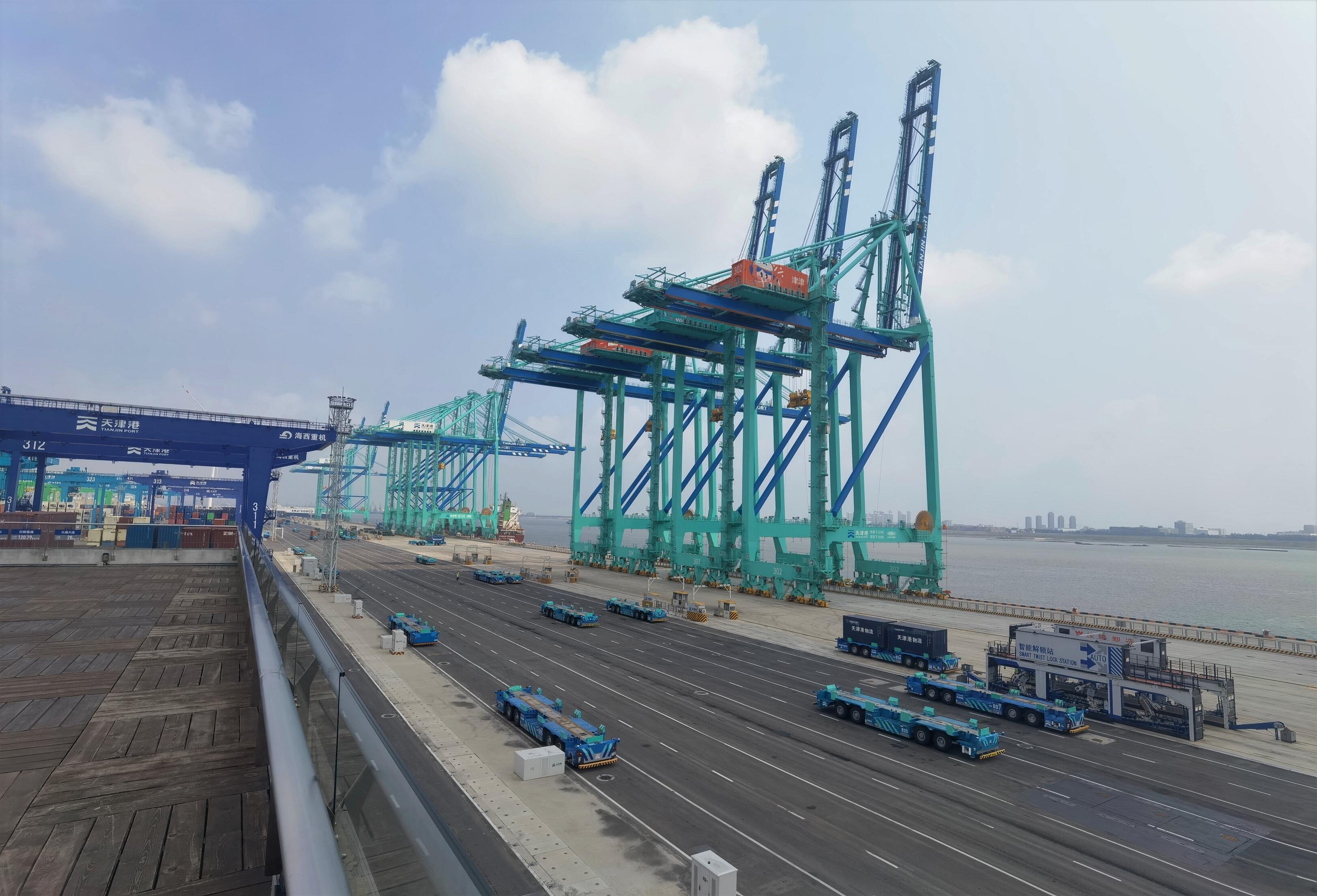 Huawei and Tianjin Port jointly built a driverless, zero-carbon ...