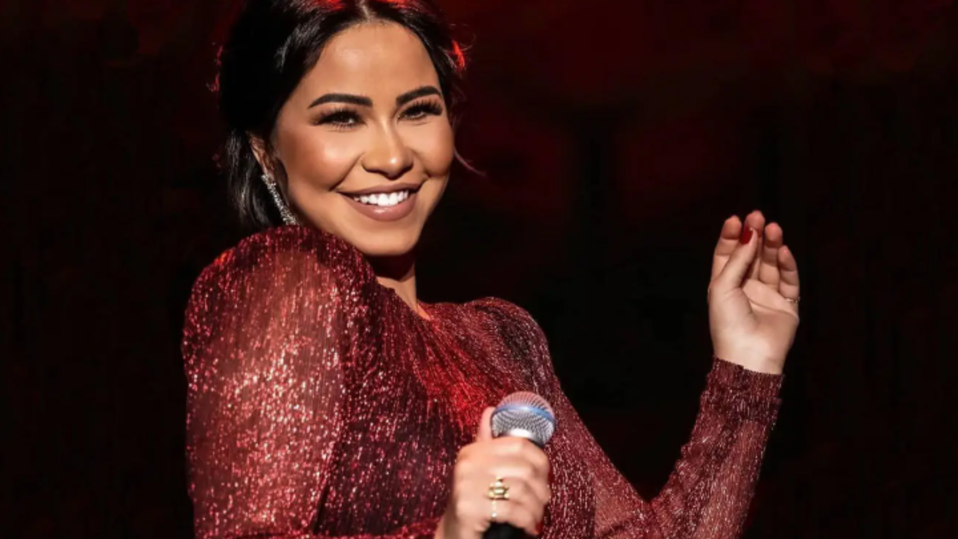 Sherine Abdel Wahab at a nightclub with her daughter | Al Bawaba