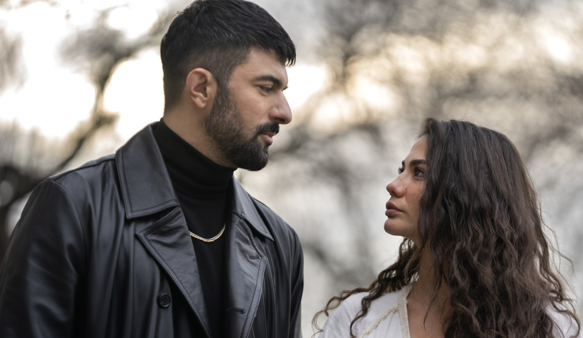 Pics of Demet Özdemir's new series Adım Farah | Al Bawaba