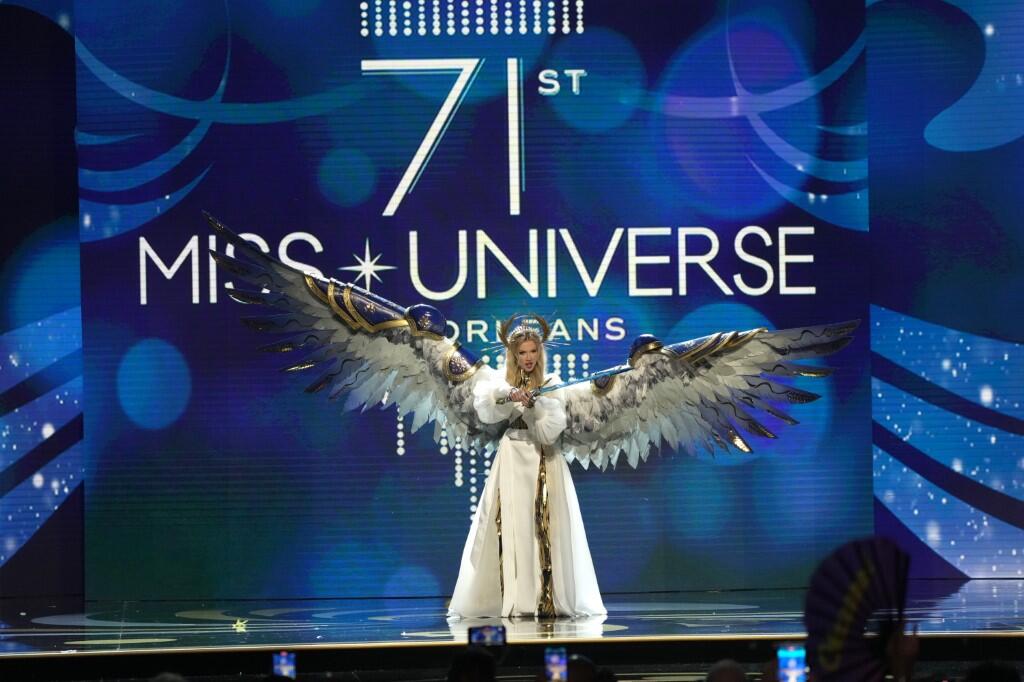 Miss Ukraine steals show with "Warrior of Light" outfit | Al Bawaba