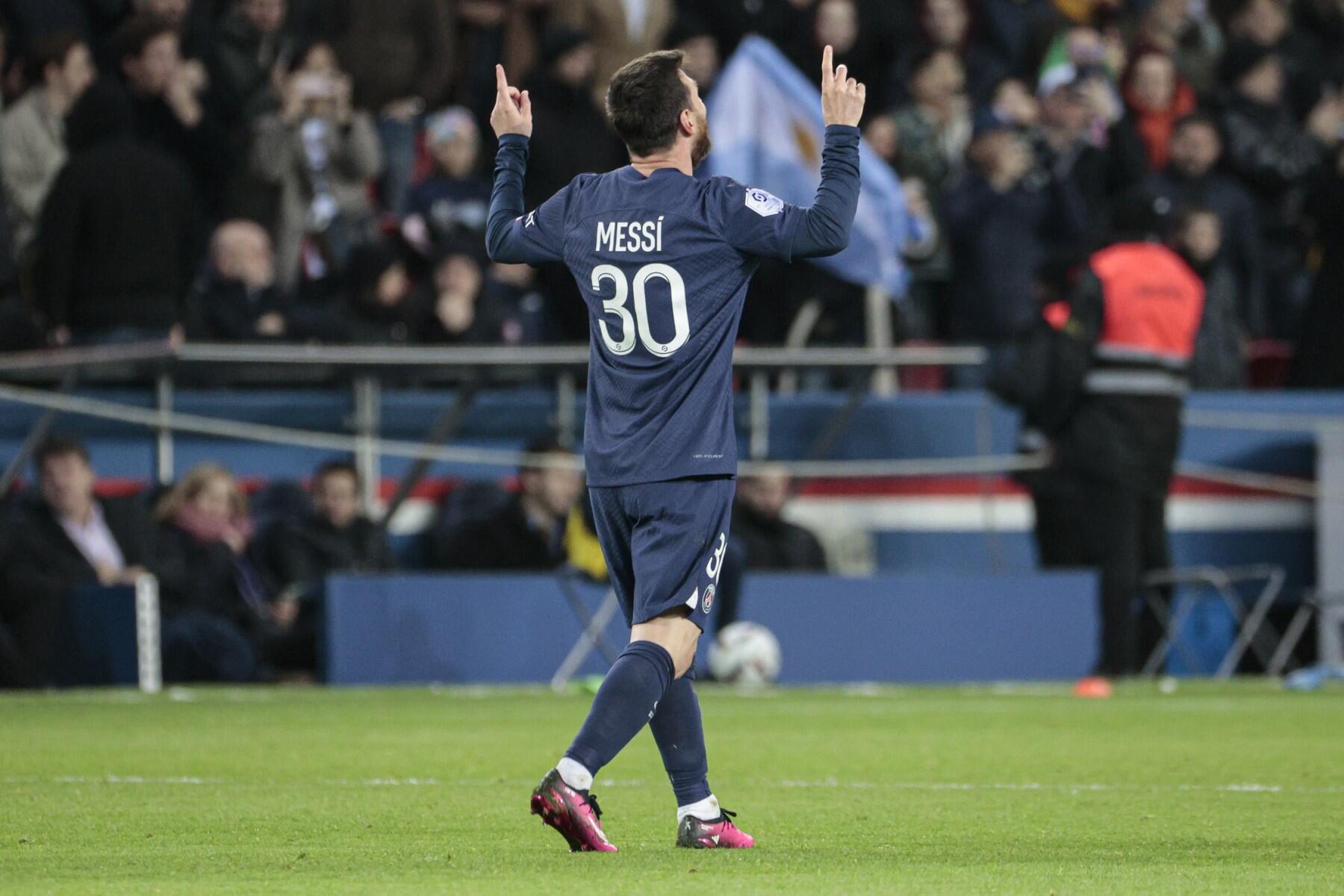 Messi scores for PSG in first appearance since World Cup win