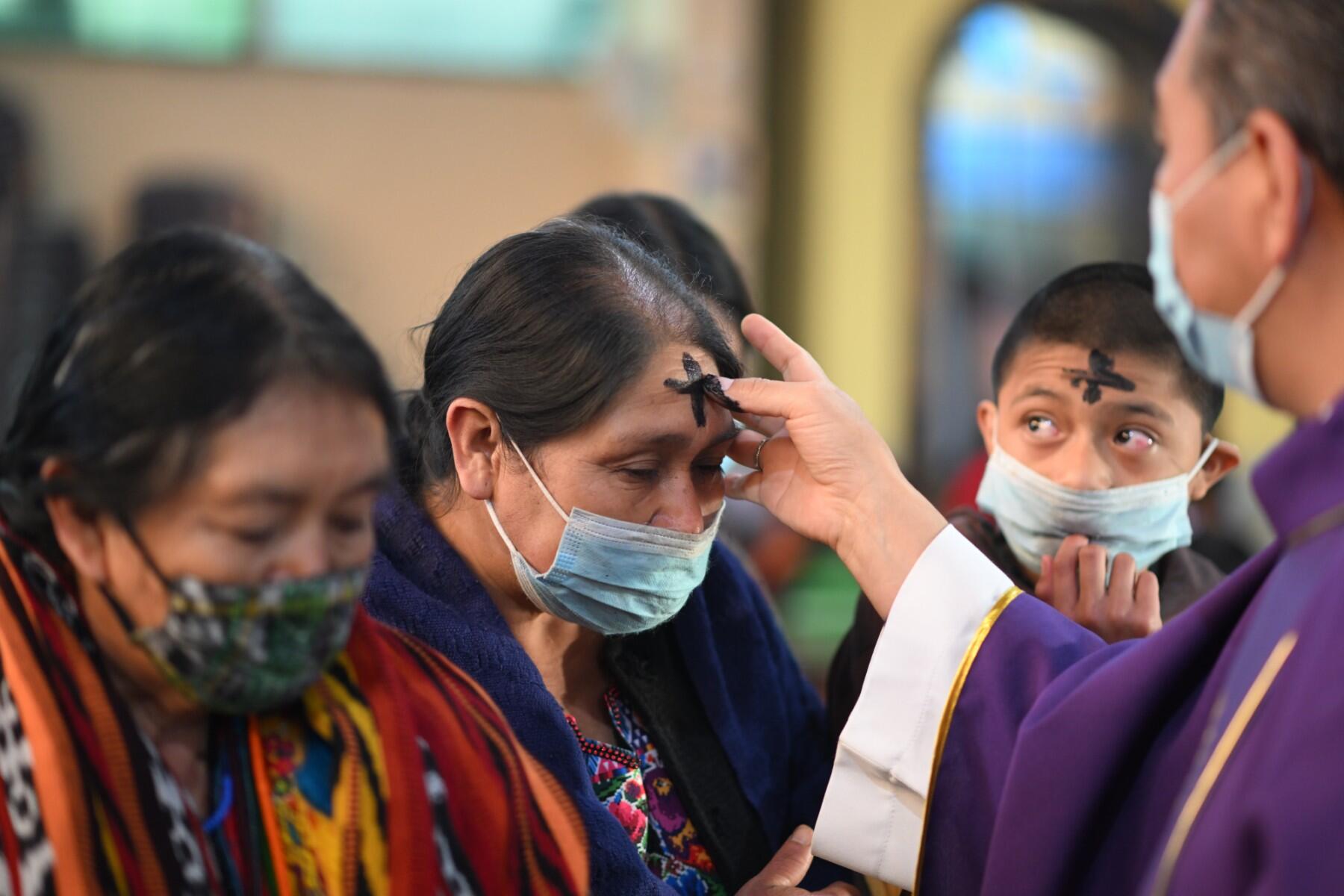 Christians mark Ash Wednesday | Al Bawaba