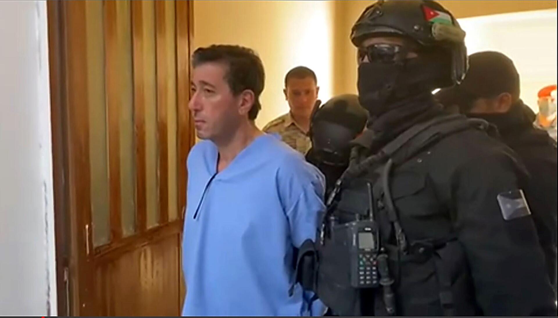 Awadallah jailed for sedition goes on hunger strike | Al Bawaba