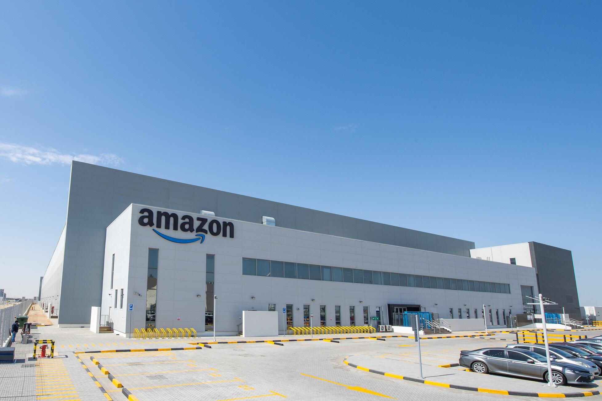Amazon continues to invest in the UAE, opening a new Fulfillment Center ...
