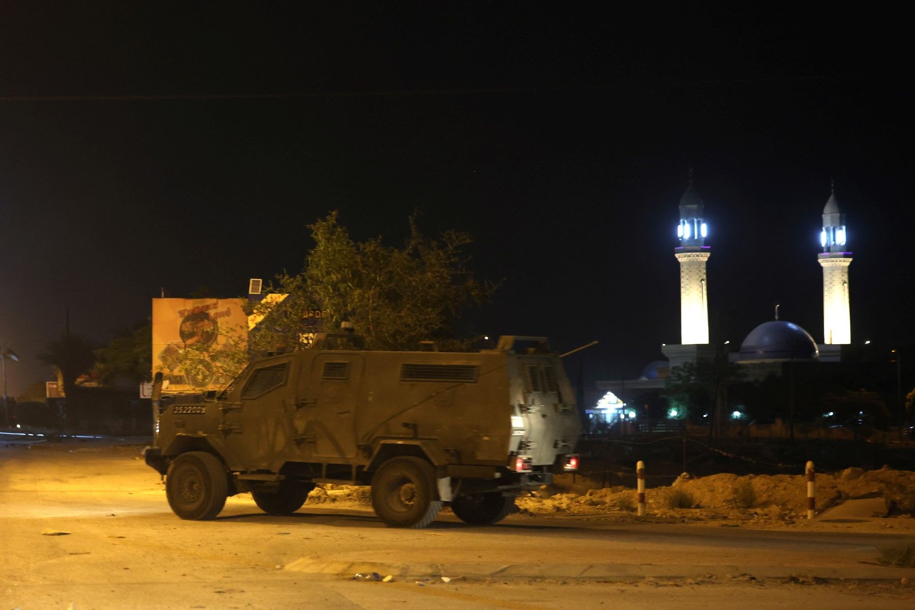 Israeli forces pull an all night raid in Ramallah | Al Bawaba