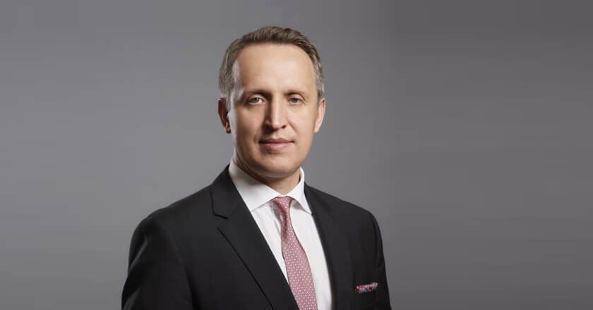 Falcon 40B Takes Flight: Technology Innovation Institute Announces the ...