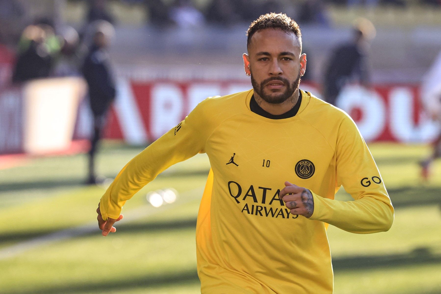 Chelsea initiate Neymar talks | Al Bawaba