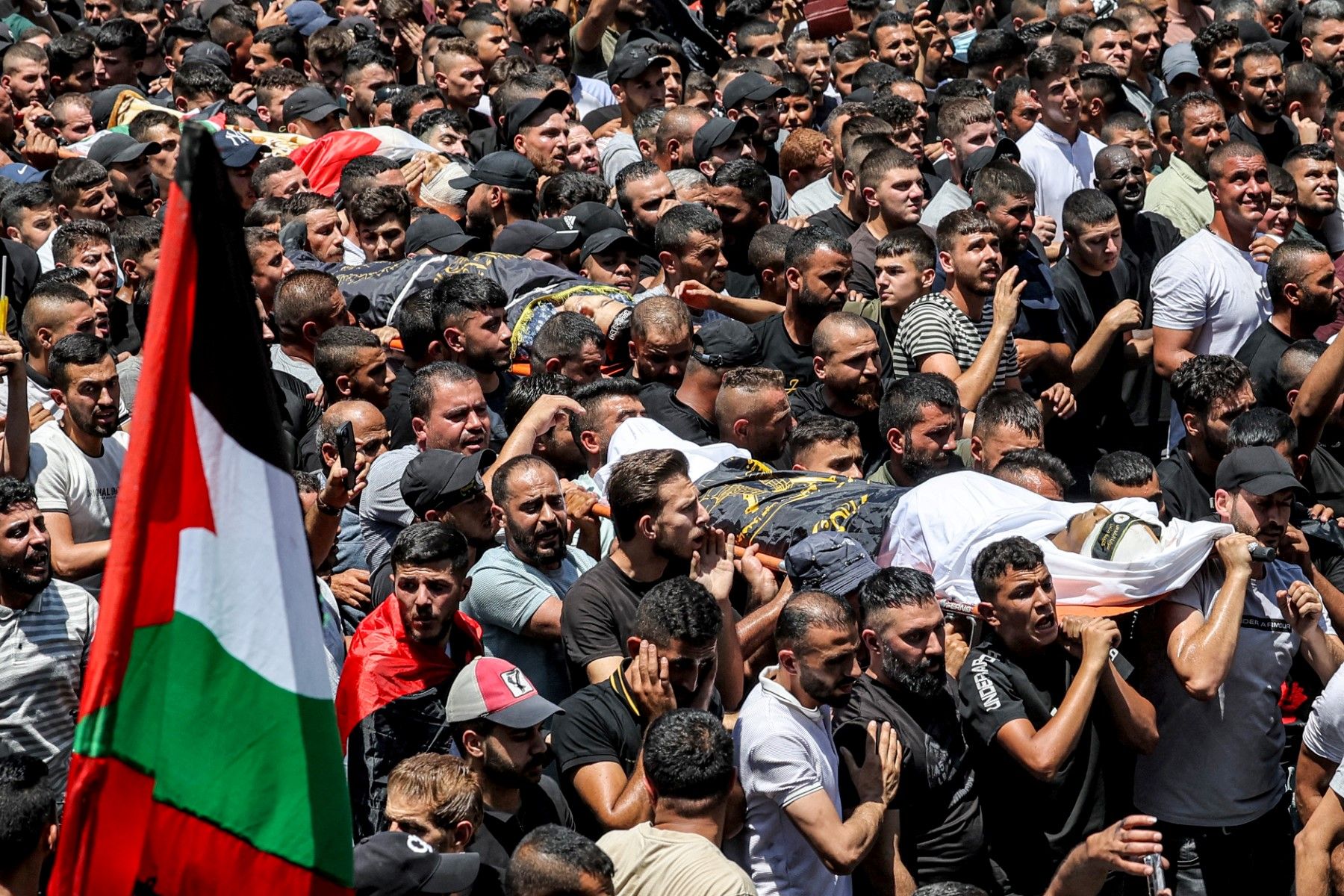 Fatah leaders kicked out of Jenin victims funeral | Al Bawaba