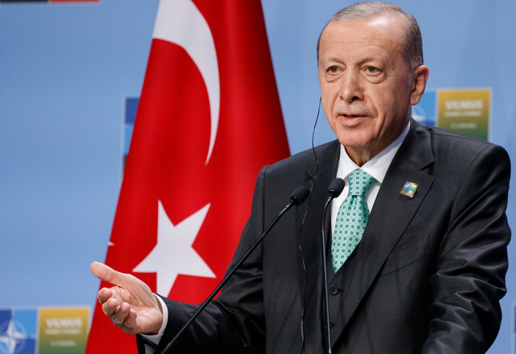 Erdogan's "Sweet as Honey" remark at NATO summit | Al Bawaba