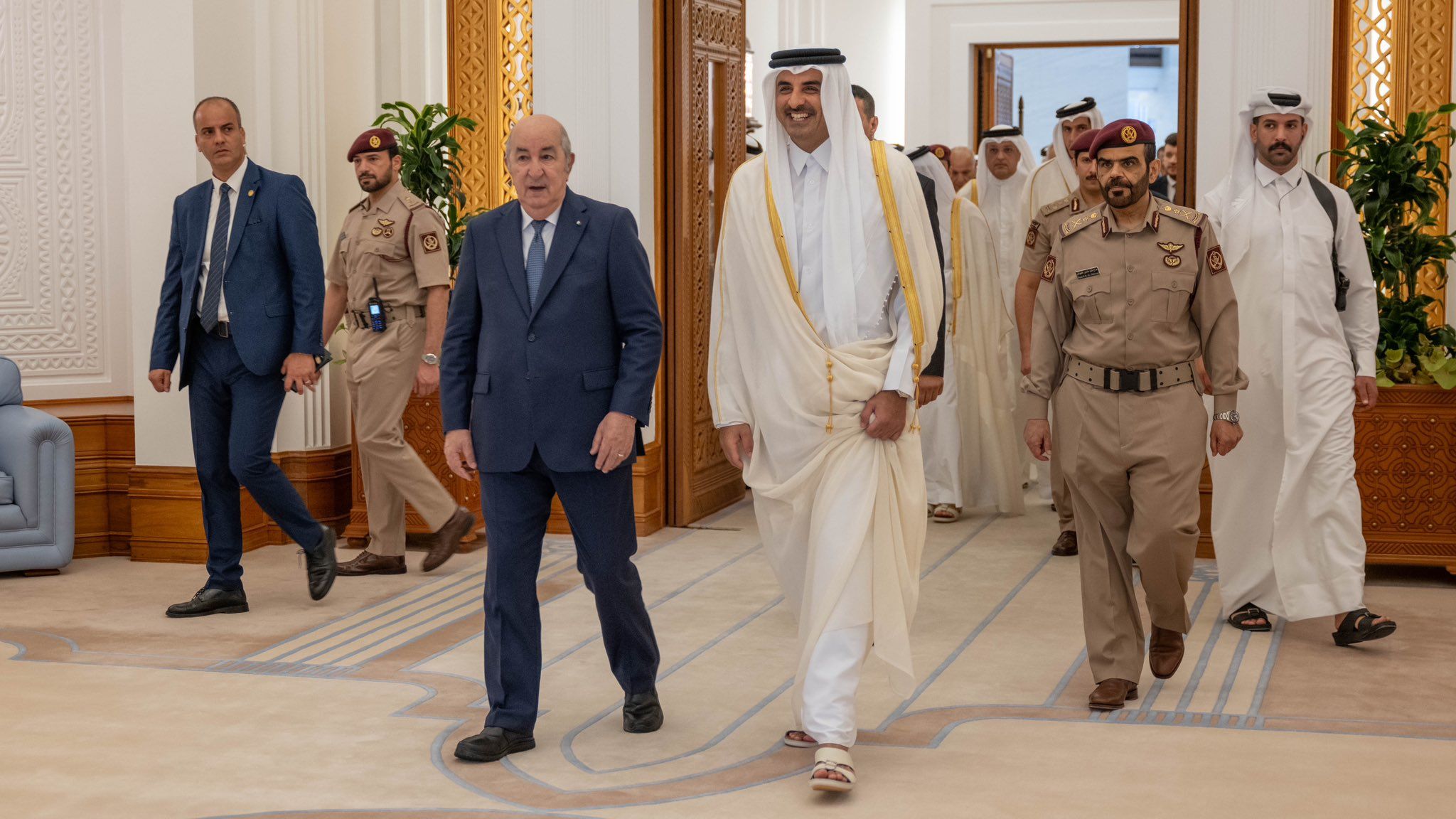 Qatar's Emir and Algerian President strengthen bilateral ties in Doha ...