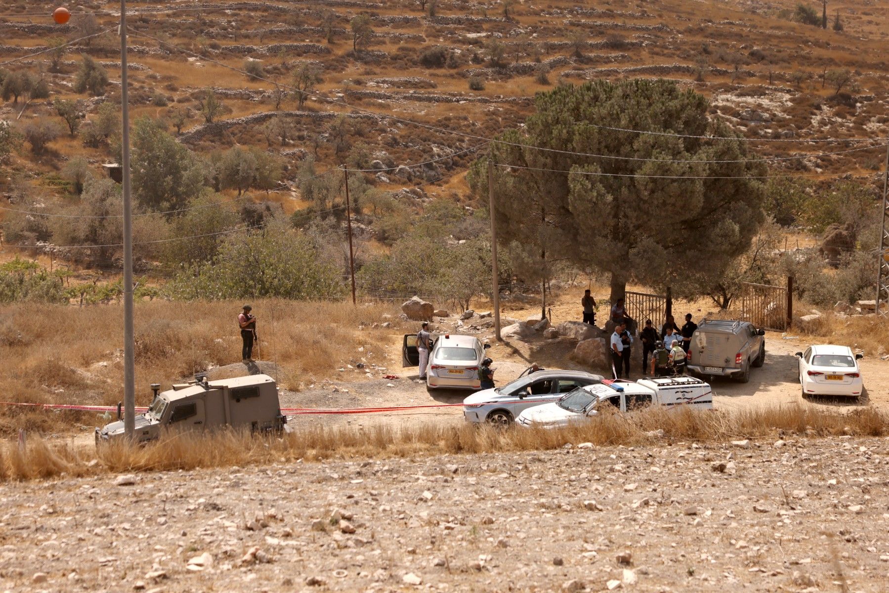Israeli Yamam forces detain Hebron shooter | Al Bawaba