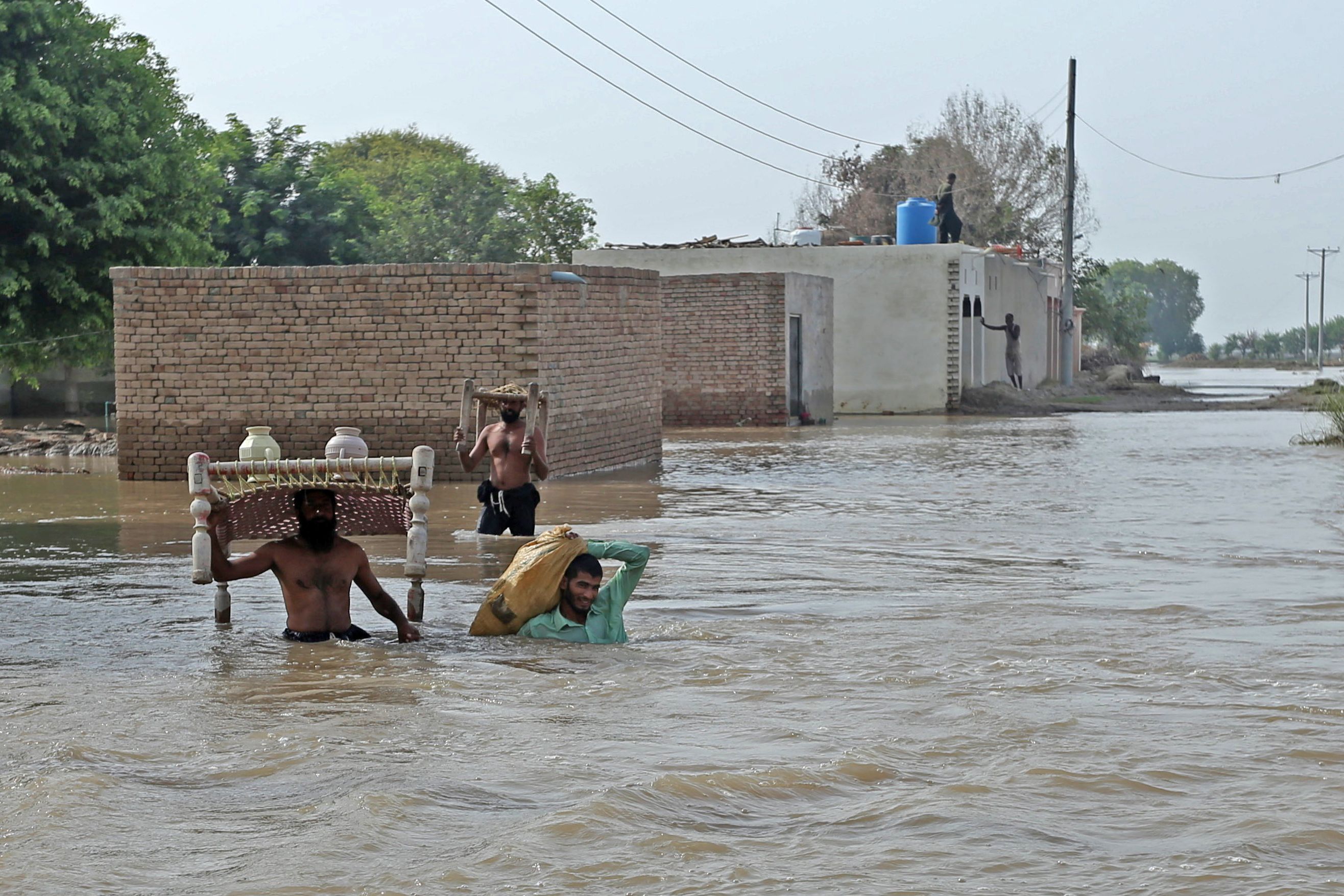 Thousands trapped in raging floods across Pakistan | Al Bawaba