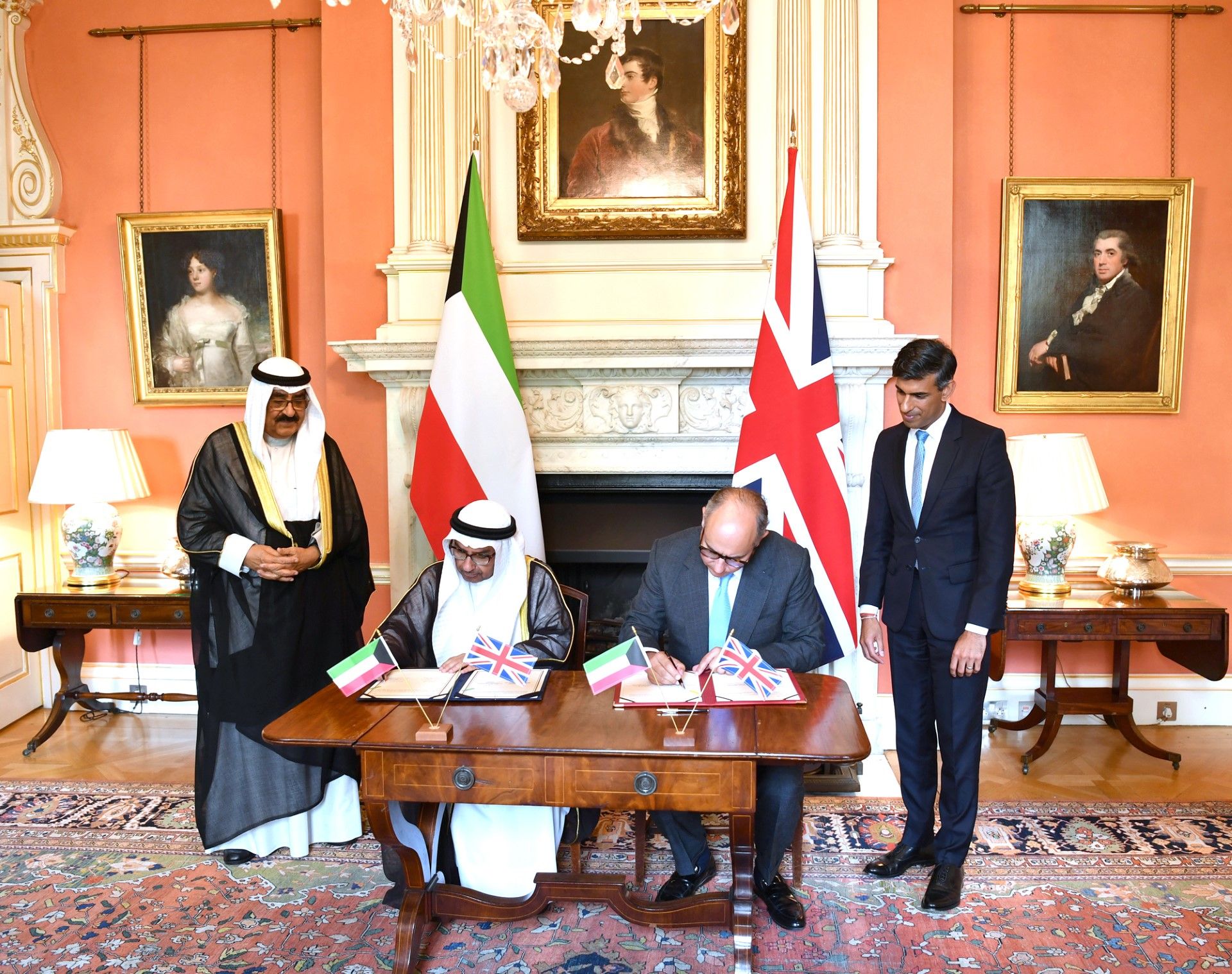 Kuwaiti Crown Prince visits UK, strengthens bilateral relations | Al Bawaba