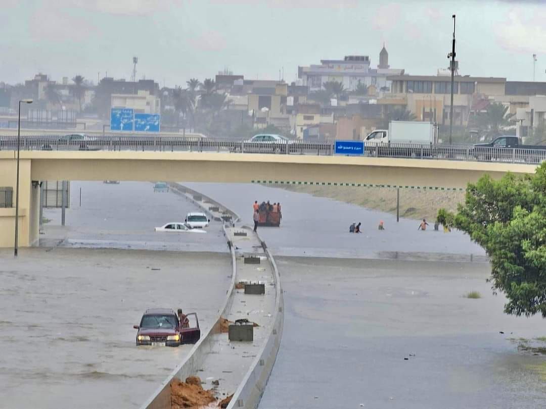 فيضانات وانهيارات.. مشاهد مروّعة من إعصار دانيال الذي ضرب ليبيا | البوابة