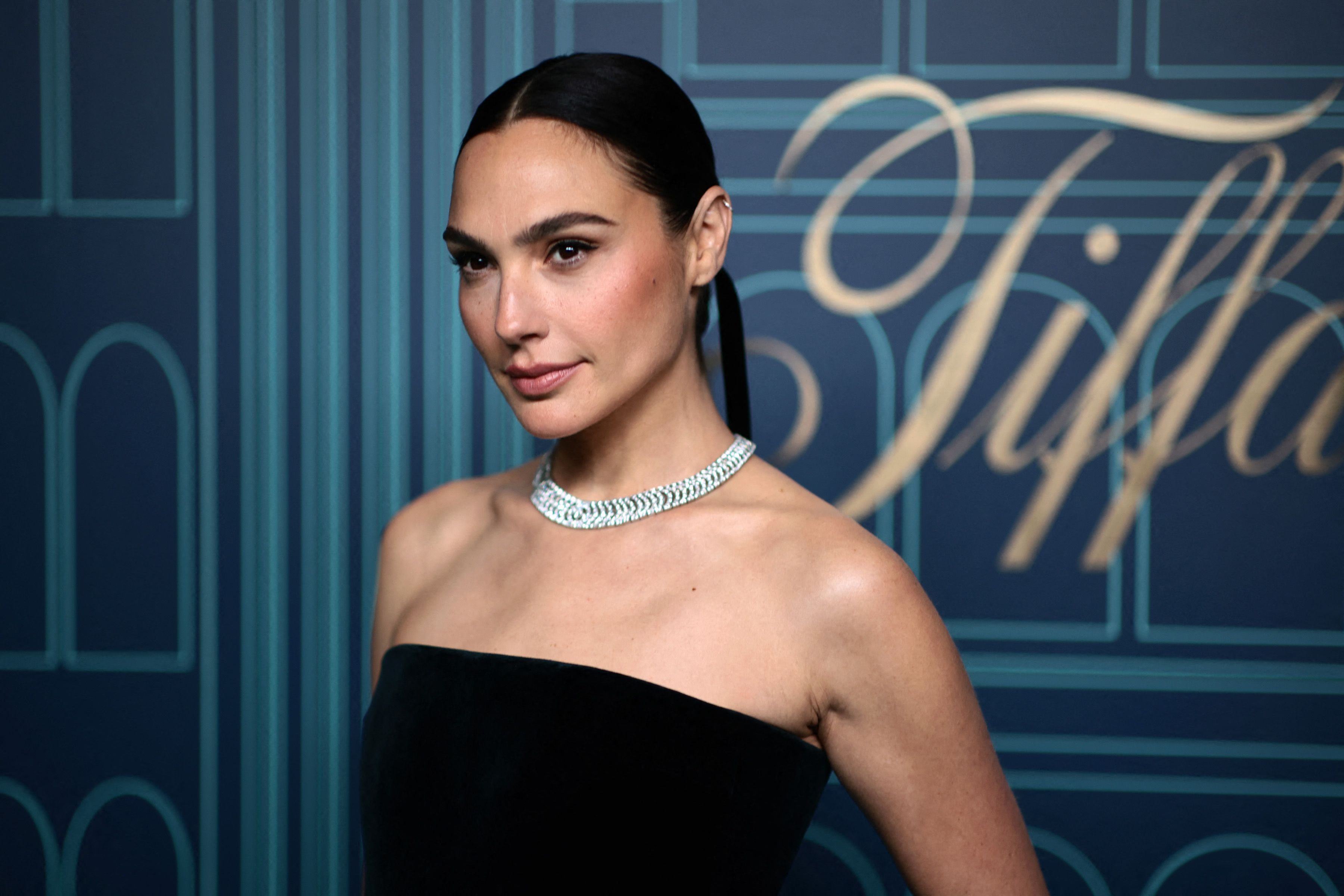 Gal Gadot to host private screening of IDF footage | Al Bawaba