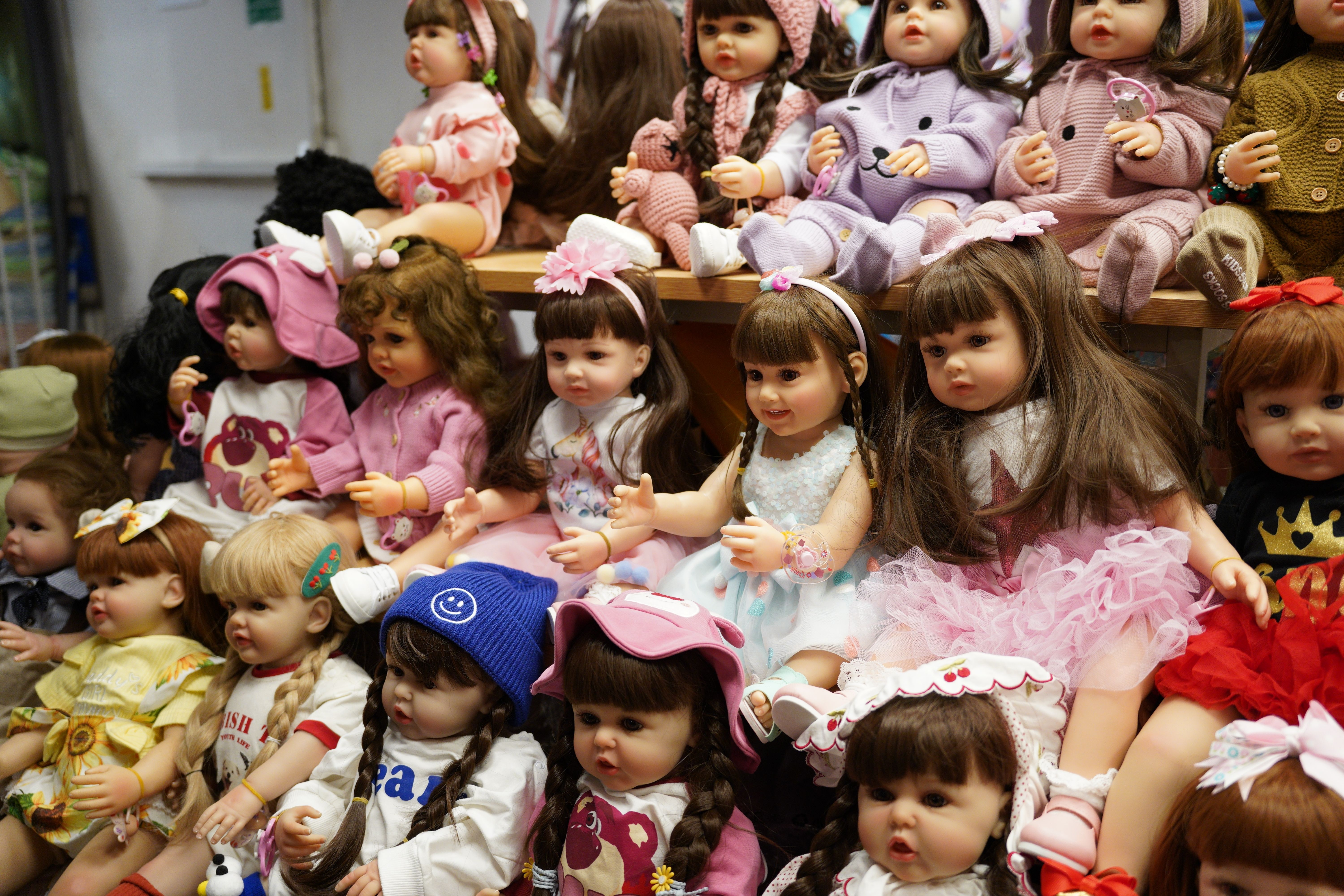 Woman's love for dolls causes her to spend $12000 | Al Bawaba