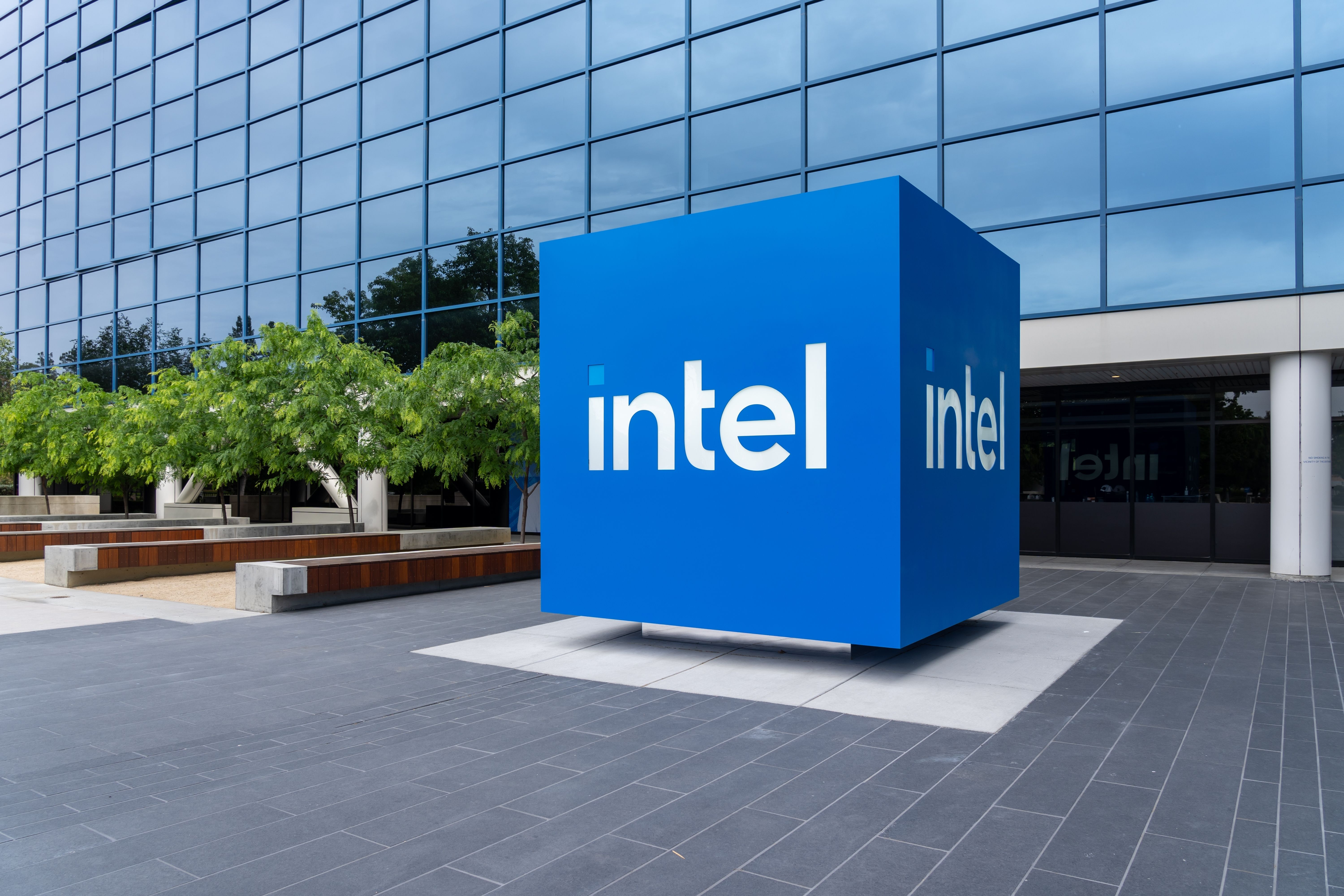In a controversial move, Intel expands investments in Israel with 25B ...