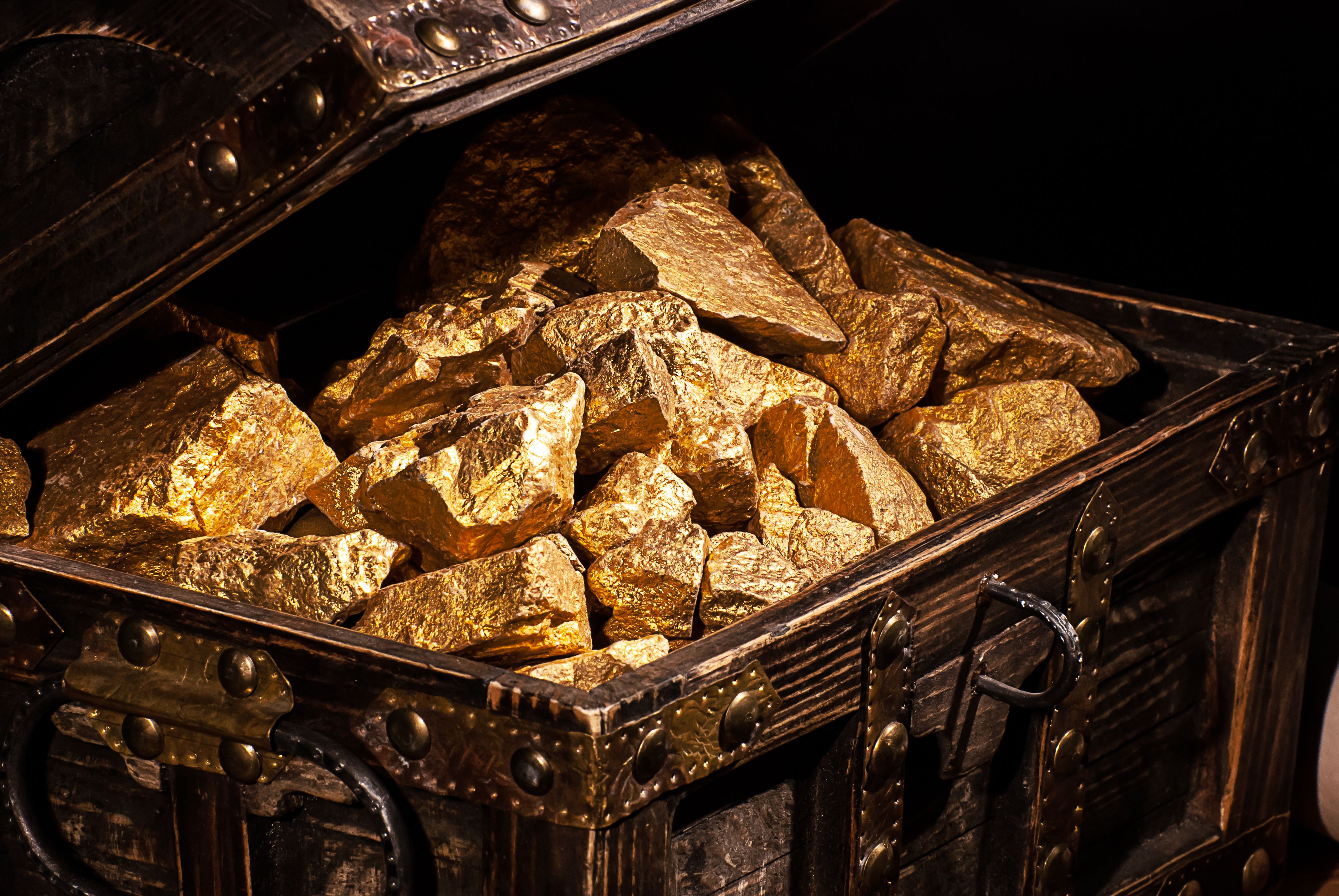 Saudi Arabia unveils massive Gold deposits following oil discoveries ...
