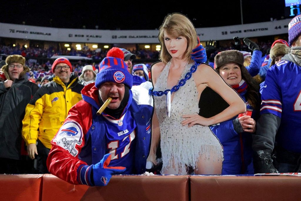 Protect Taylor Swift: Social media users defend Swift amid AI pictures trend | Al Bawaba