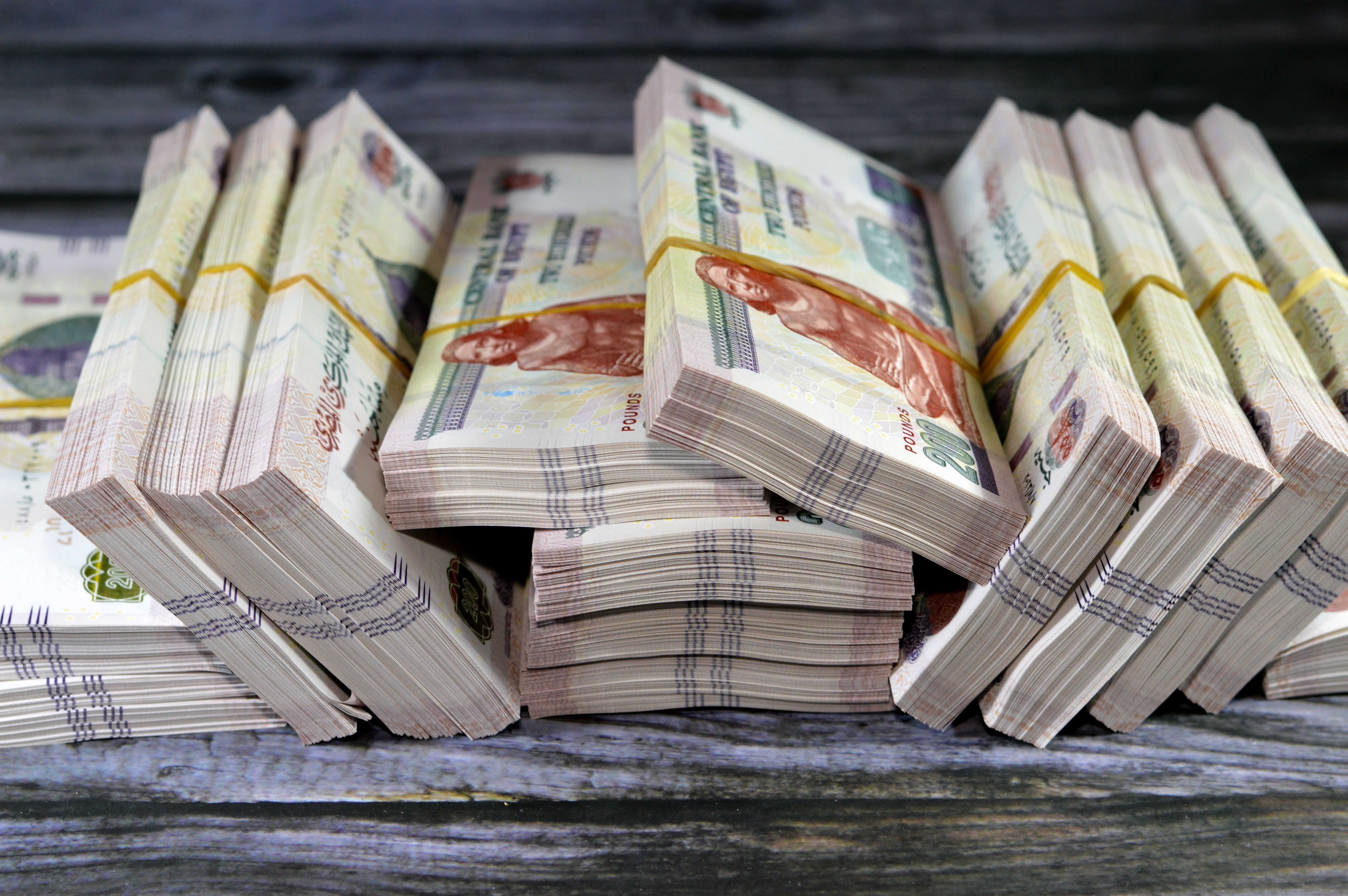 Egypt starts getting rid of the US Dollar | Al Bawaba