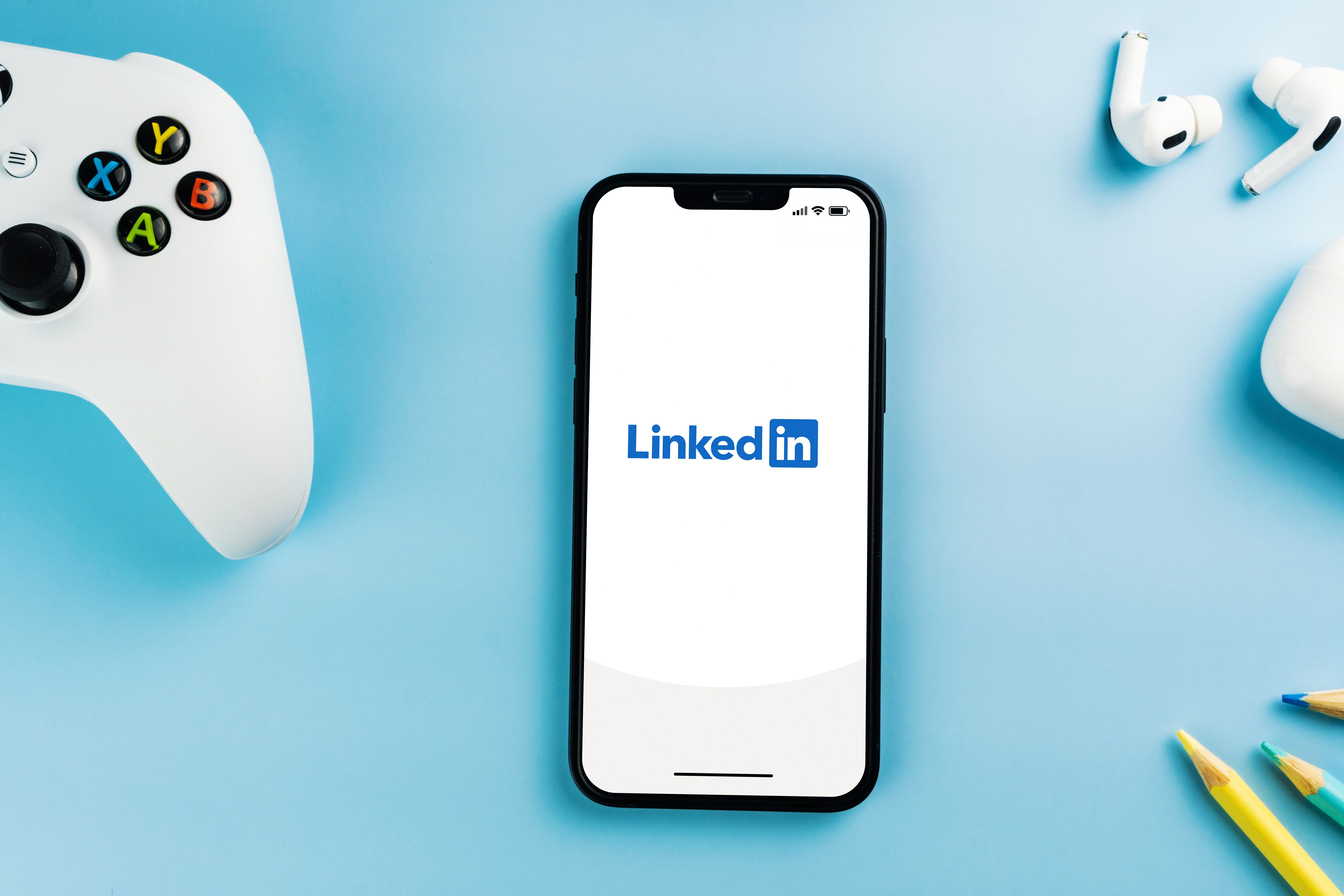 LinkedIn is becoming a Gaming platform, make companies to compete for ...