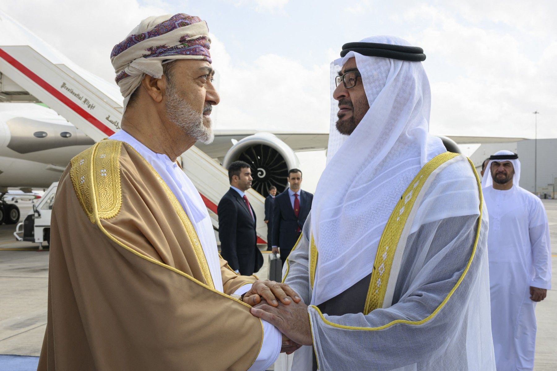 Sultan Haitham bin Tariq meets Sheikh Mohammed bin Zayed in Abu Dhabi ...