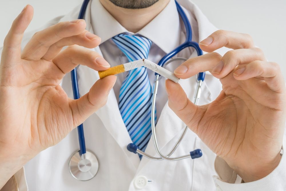 7 Years old gets nonstop cough due to parents’ shisha, doctors warn of ...