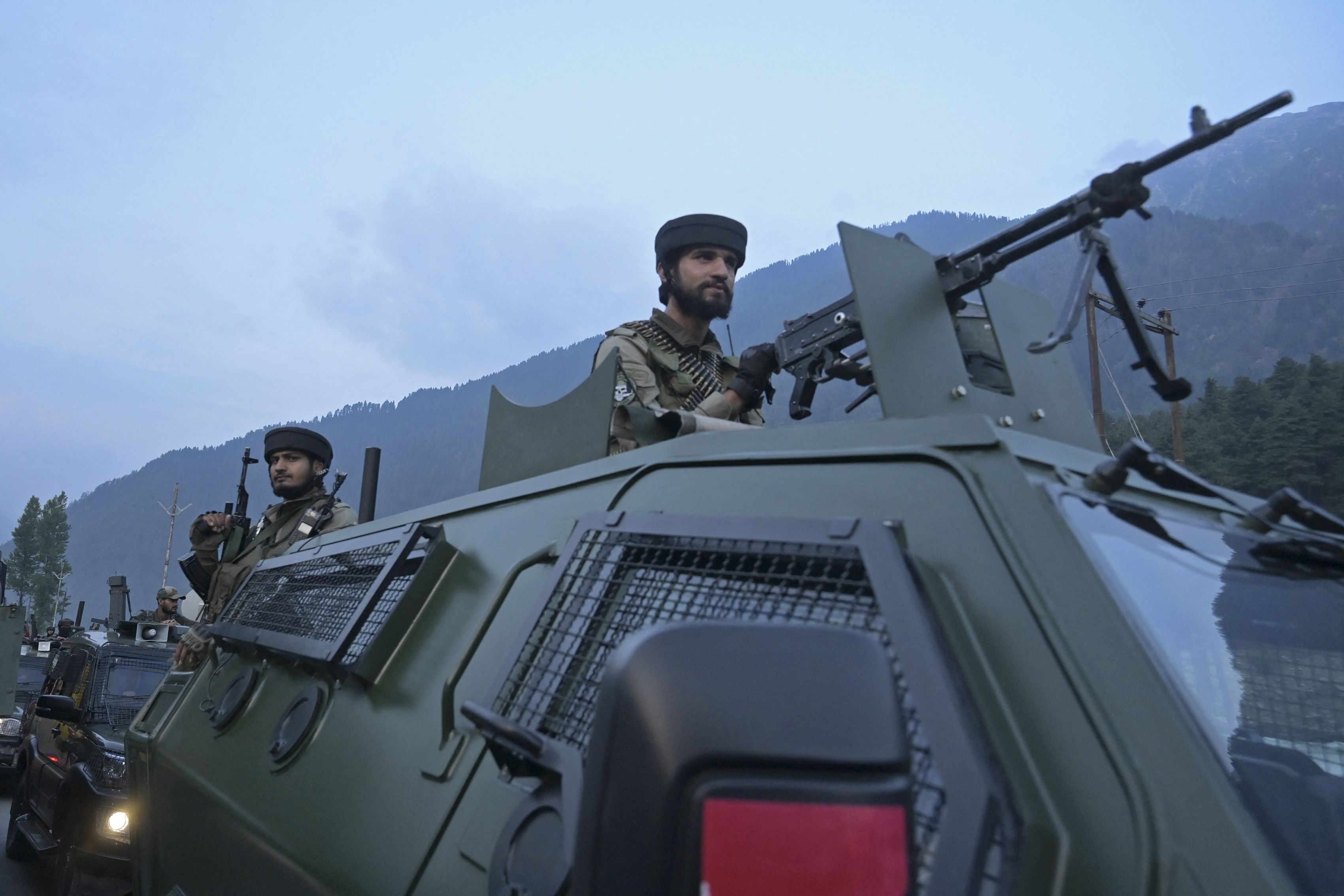Army vehicle ambush kills 5 soldiers in Indian-controlled Kashmir | Al ...