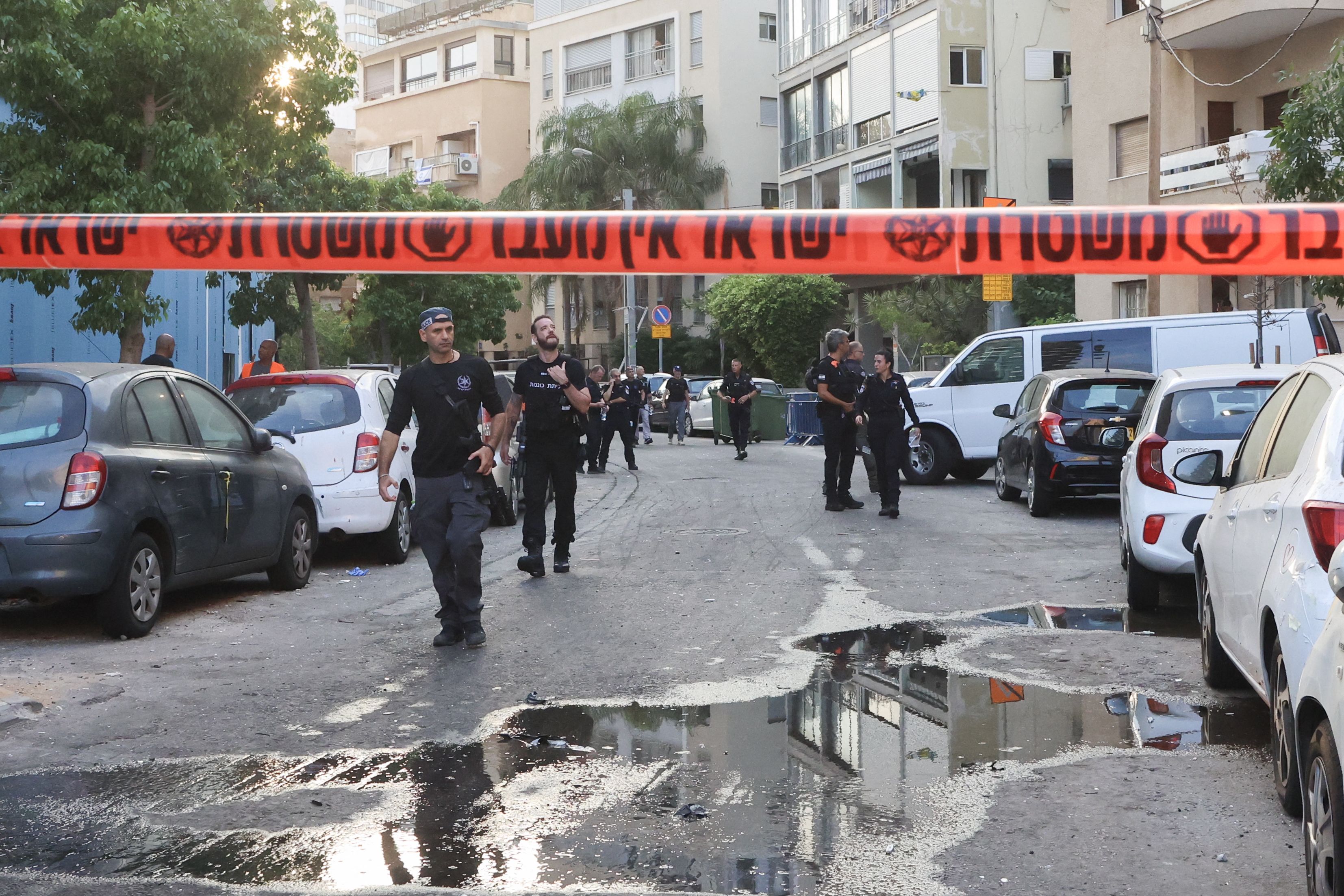 Explosion in Tel Aviv causes casualties, Houthis claim responsibility ...