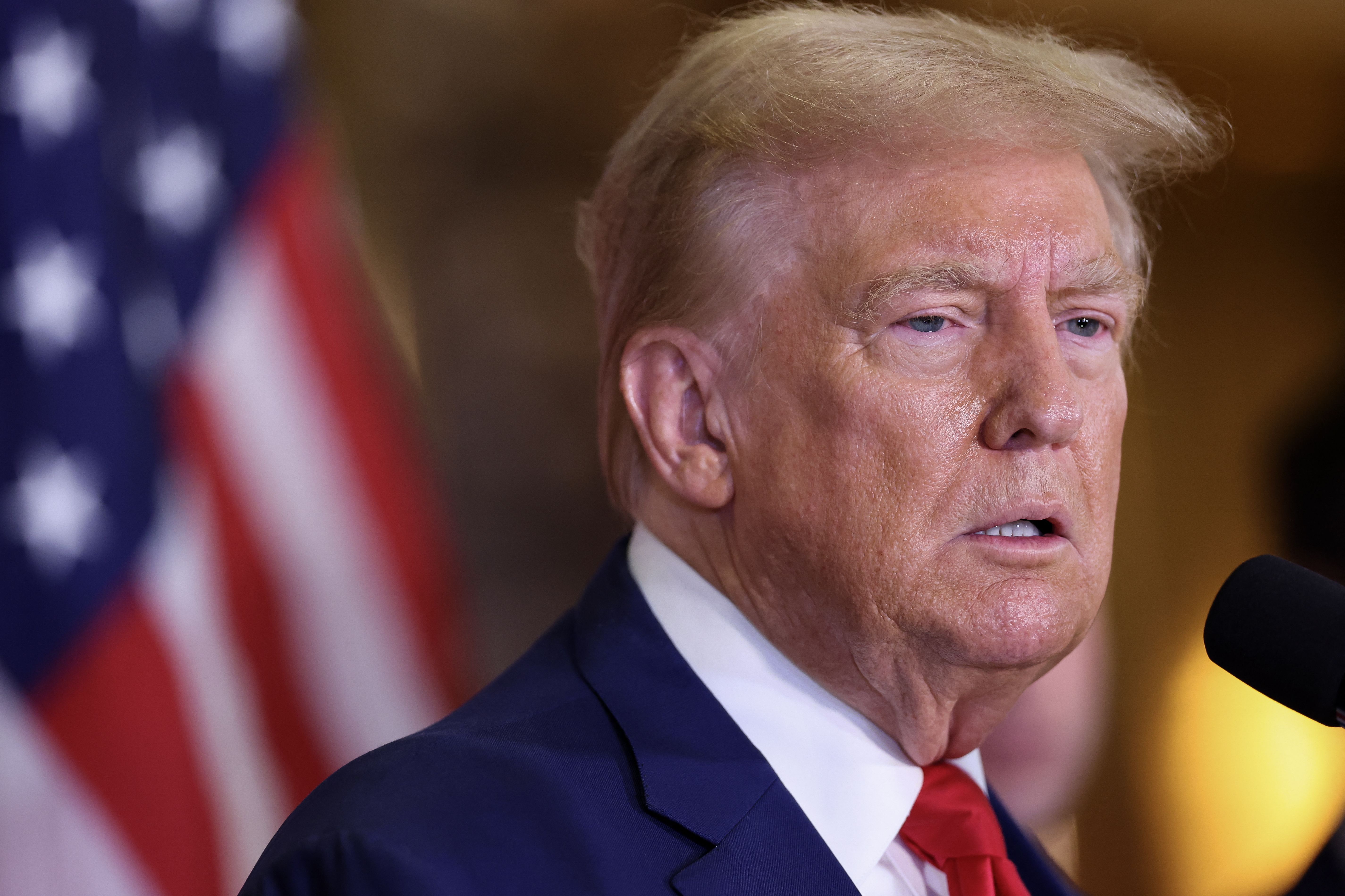 Trump's 'neck-gina' dominates discussions during presidential debate ...