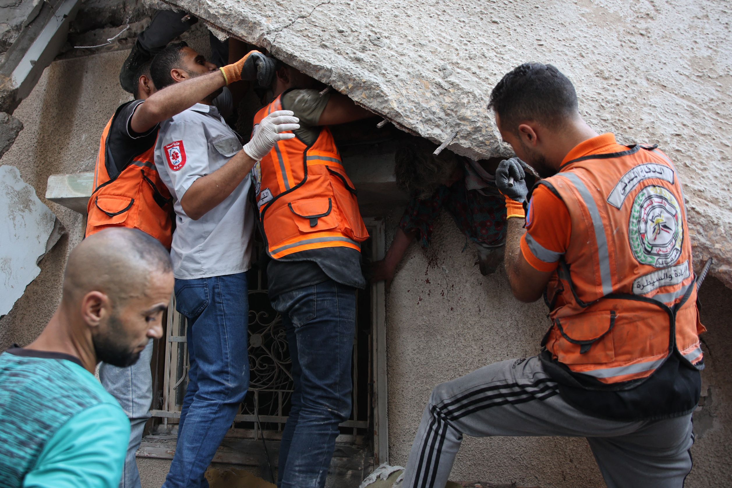 Israel killed nearly 1,000 medics in Gaza since Oct. 7: Health Ministry ...