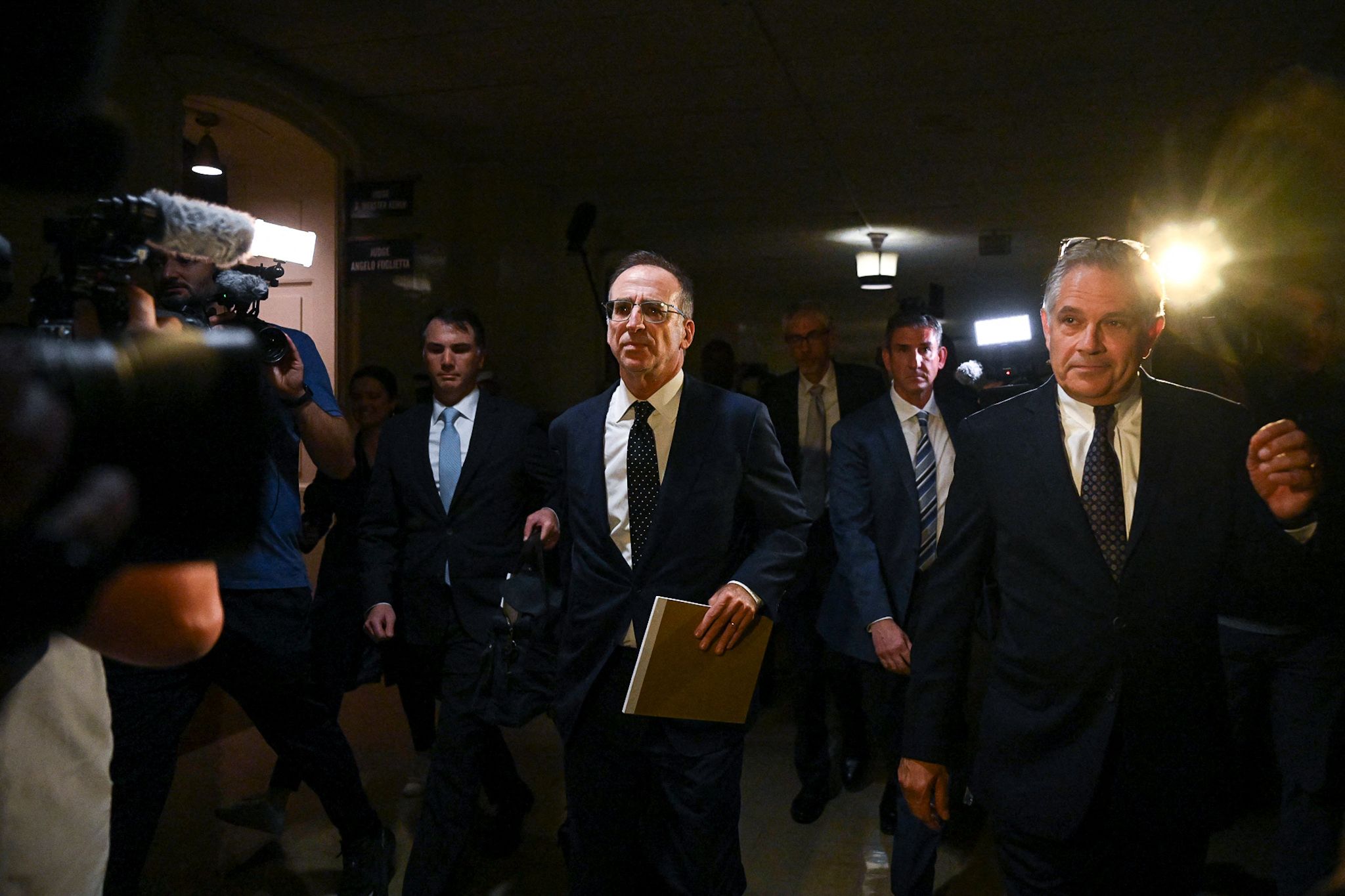 Pennsylvania extends voting hours; Georgia polls briefly closed over ...