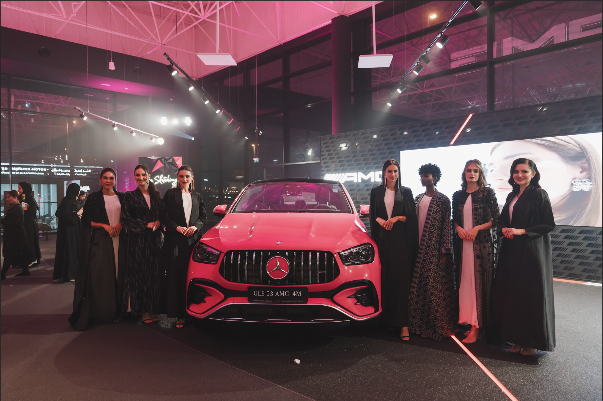 Louzan and Mercedes-Benz Unveil Exclusive Abaya Fashion Show in Al Ain ...