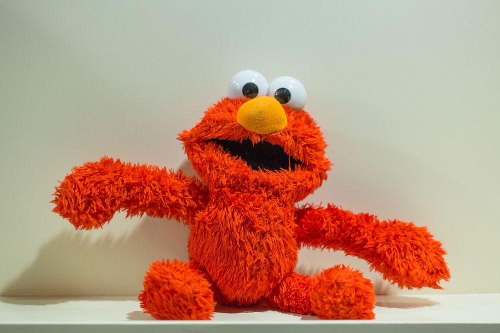 Elmo joins Zahn McClarnon as he celebrates Native American month | Al ...
