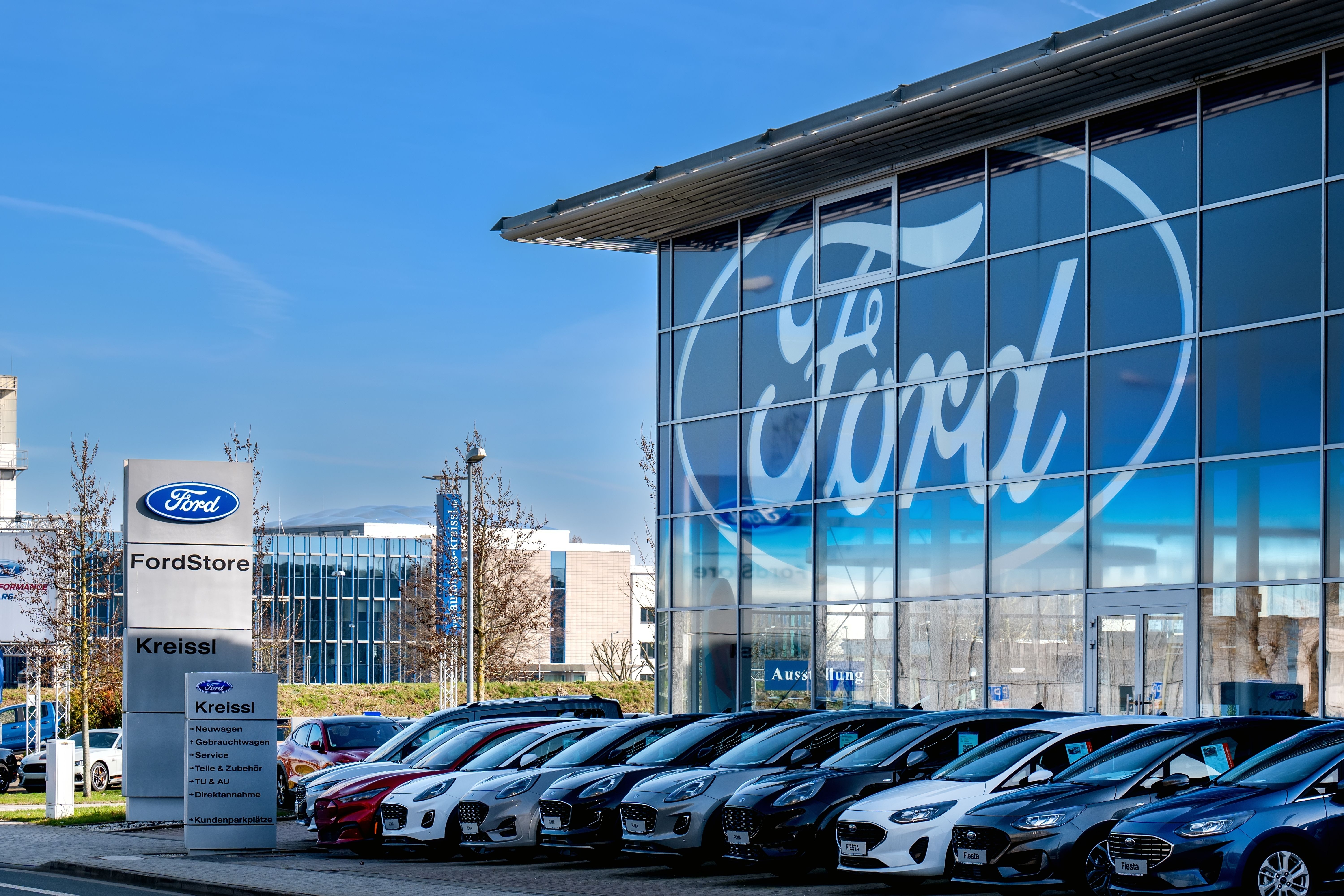 Ford to cut 4,000 jobs across Europe amid financial losses | Al Bawaba