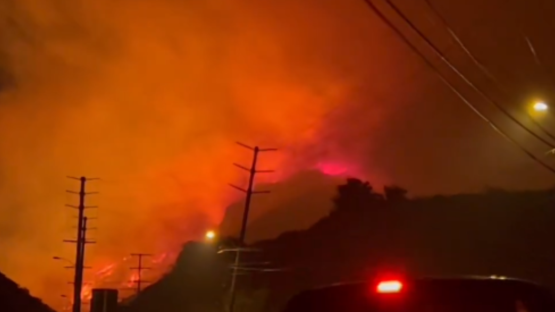 Video: Franklin Fire reaches Malibu, California | Al Bawaba