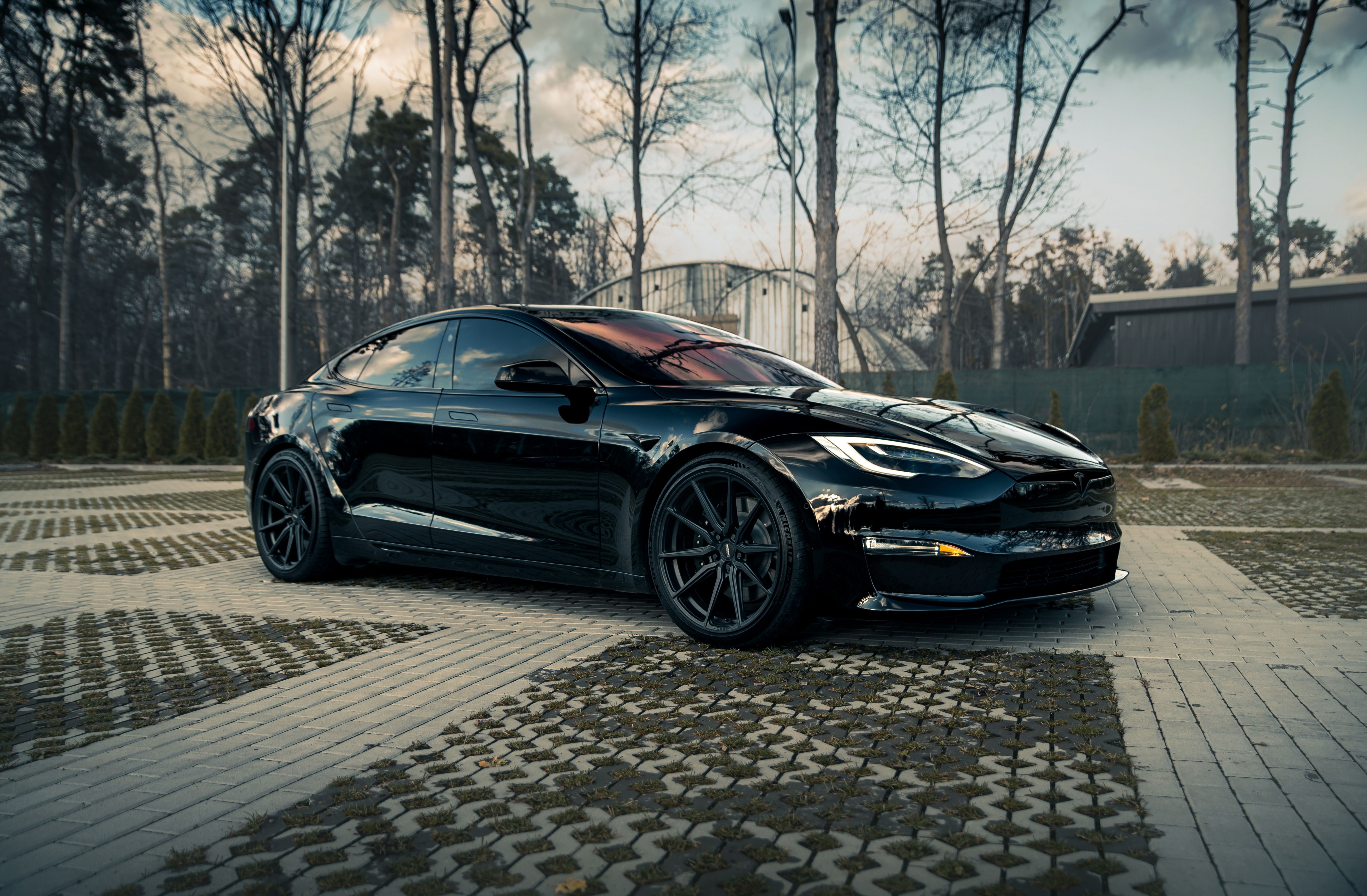 Tesla raises prices of S-line cars in the US by $5,000 | Al Bawaba
