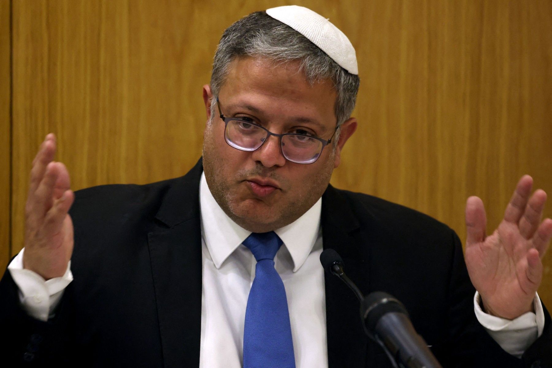 Itamar Ben-Gvir resigns, Hamas uncovers names of hostages to be ...